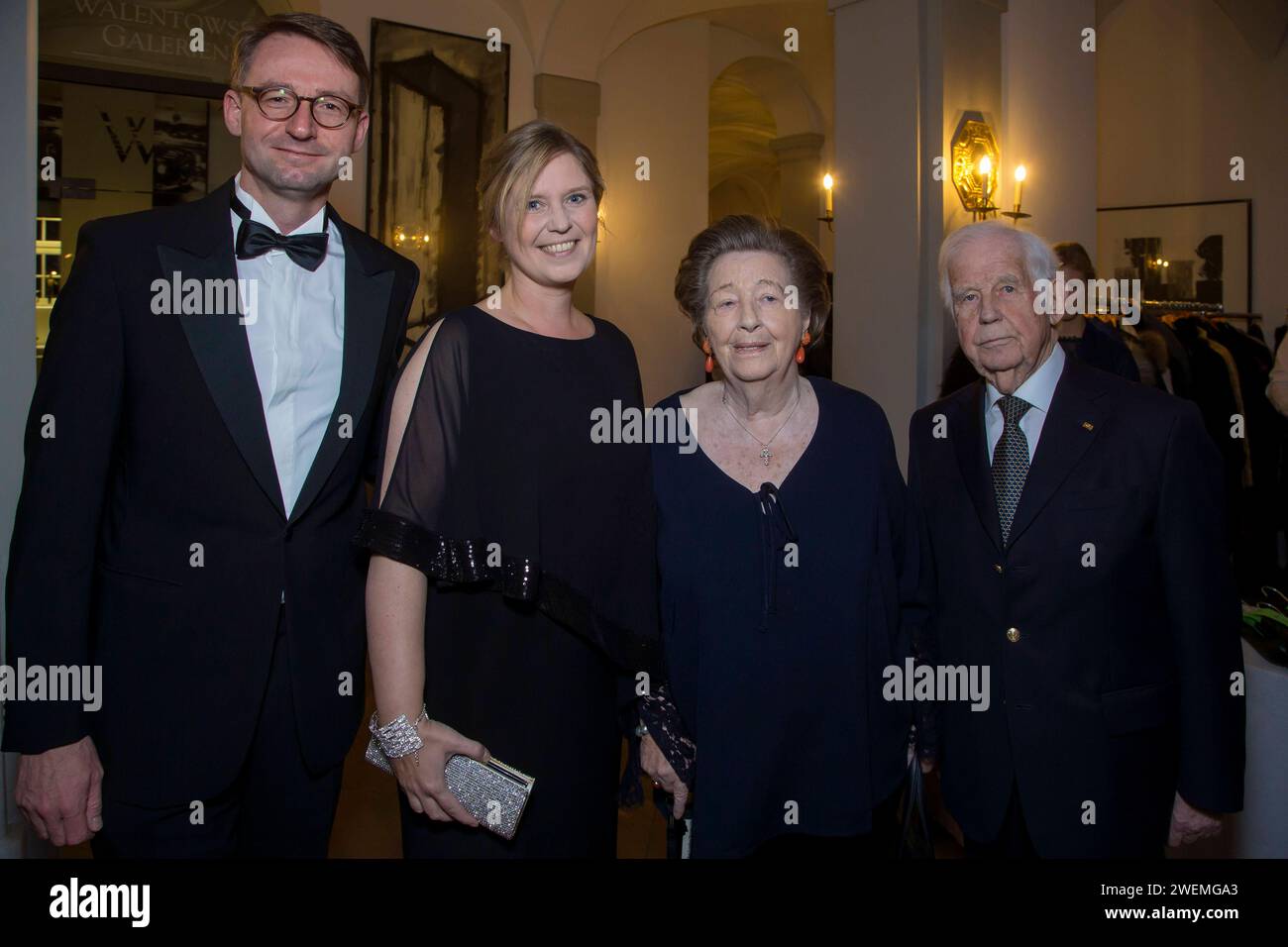 Der sächsische Innenminister Roland Wöller CDU mit Ehefrau Corinna ...