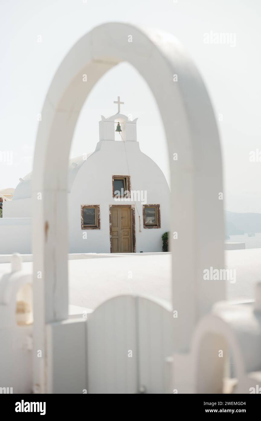 Doorway framing hi-res stock photography and images - Alamy