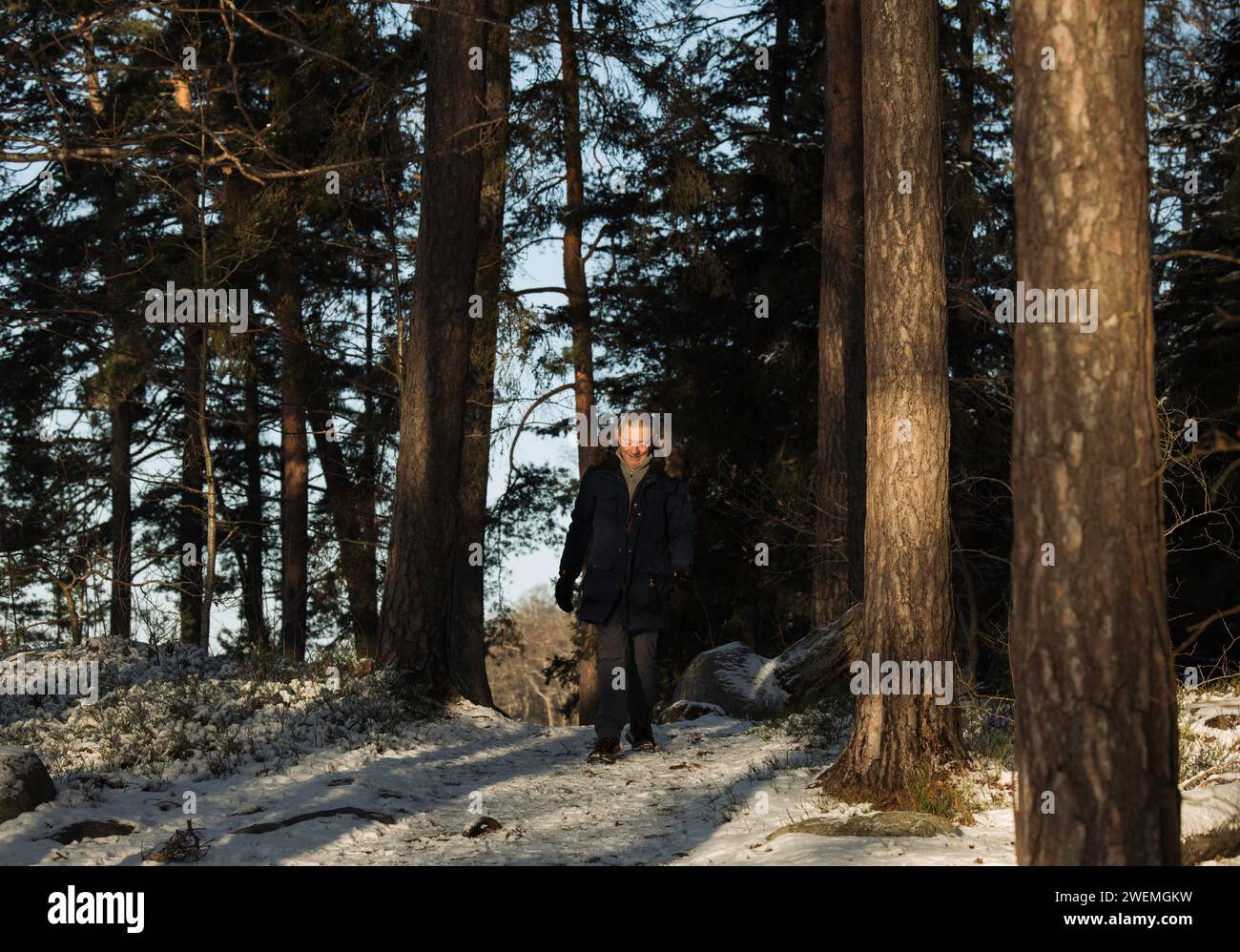 Photographing self walking hi-res stock photography and images - Alamy