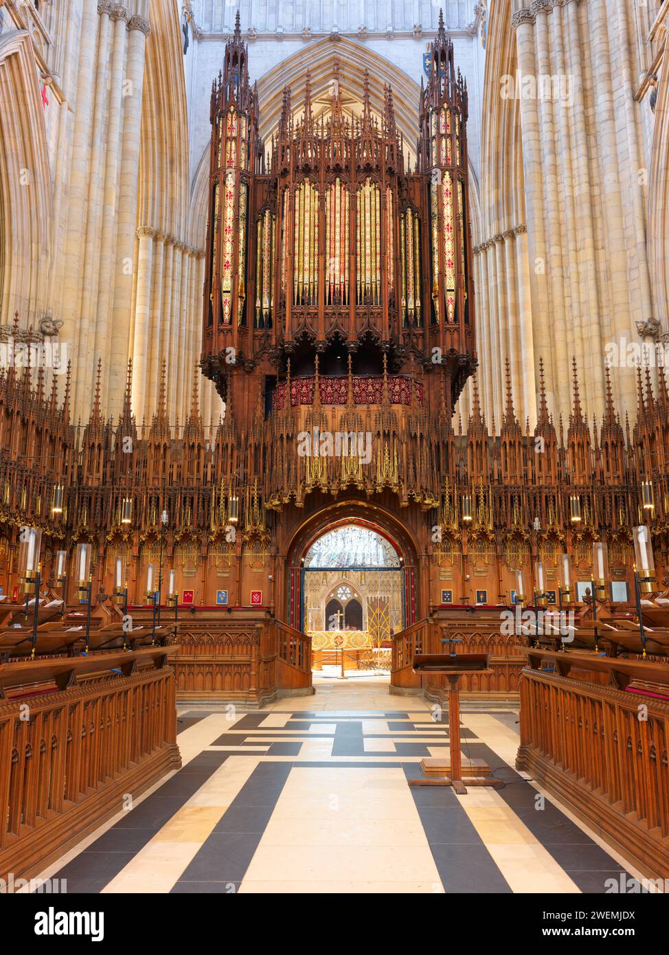 Quire (choir) and organ at the minster (cathedral), York, England Stock ...