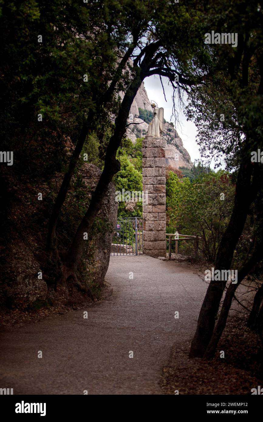 Catalonia, Montserrat Monastery, Benedictine monastery, spiritual ...