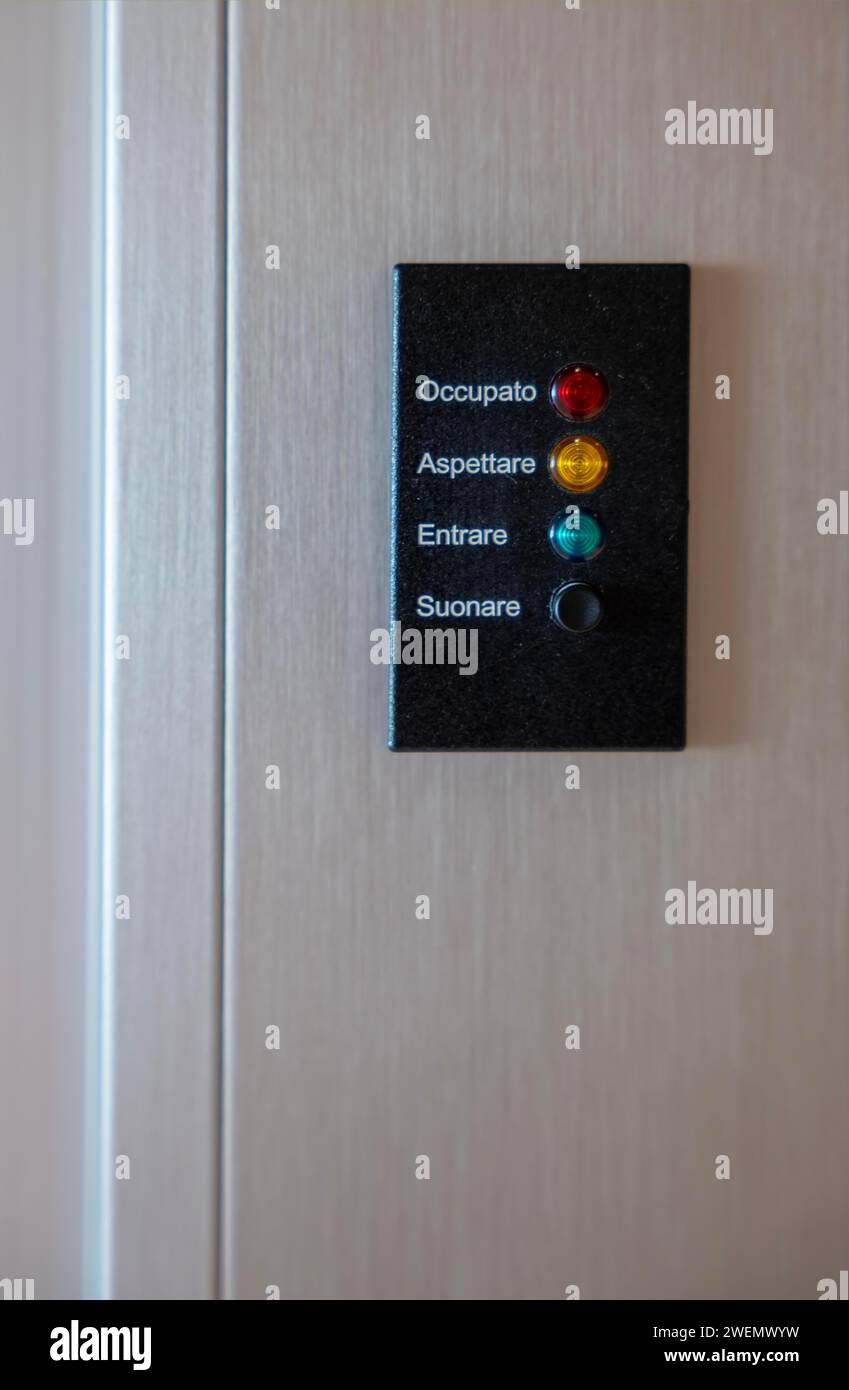 Italy language hi-res stock photography and images - Alamy