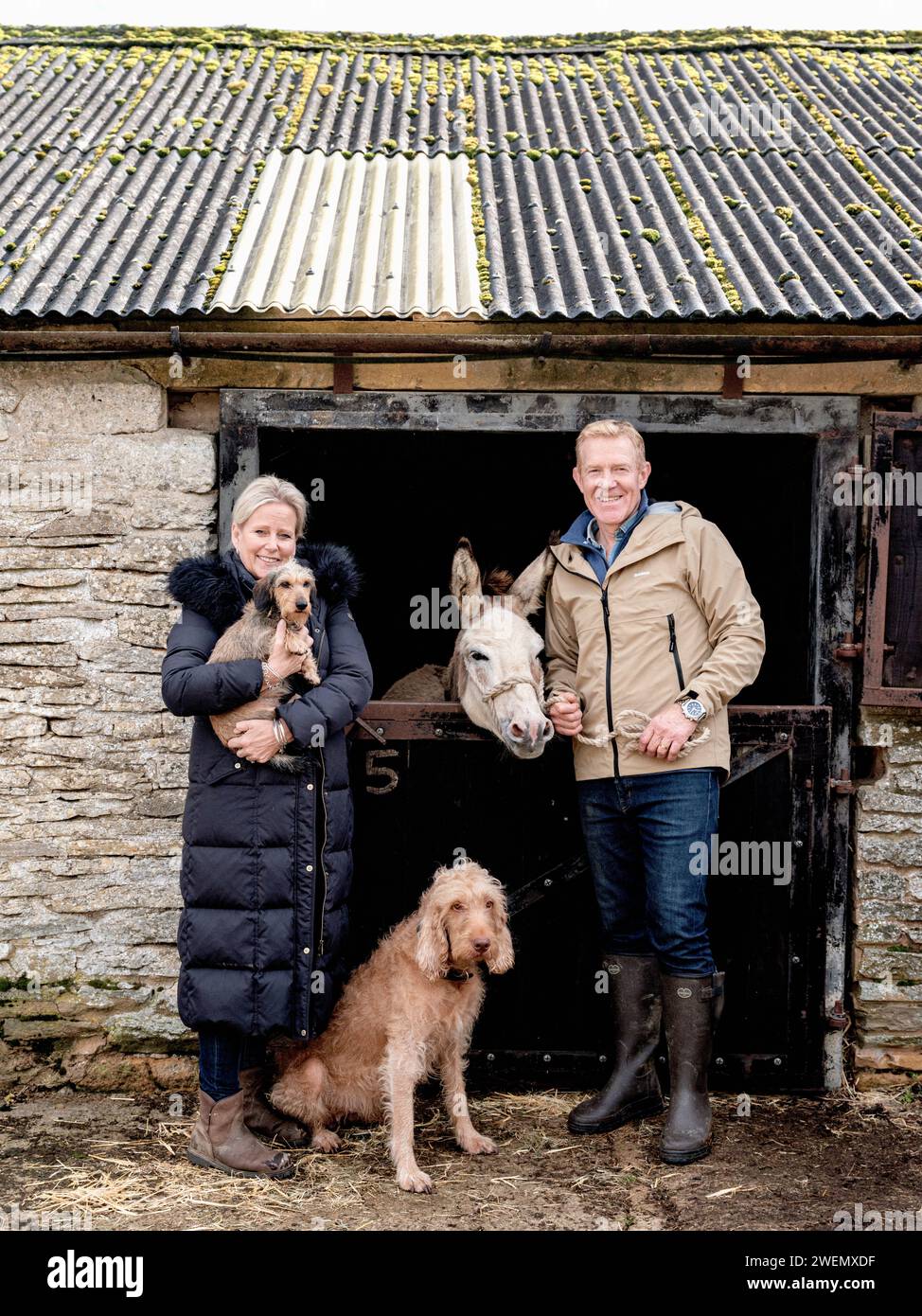 Henosons at home with their animals hi-res stock photography and images ...