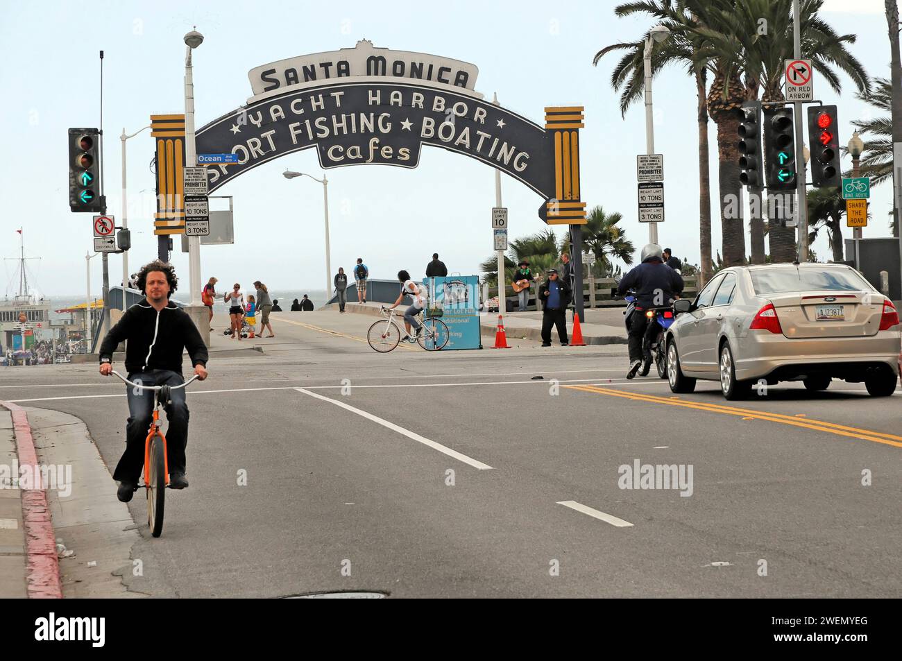 Santa monica boulevard hi-res stock photography and images - Alamy