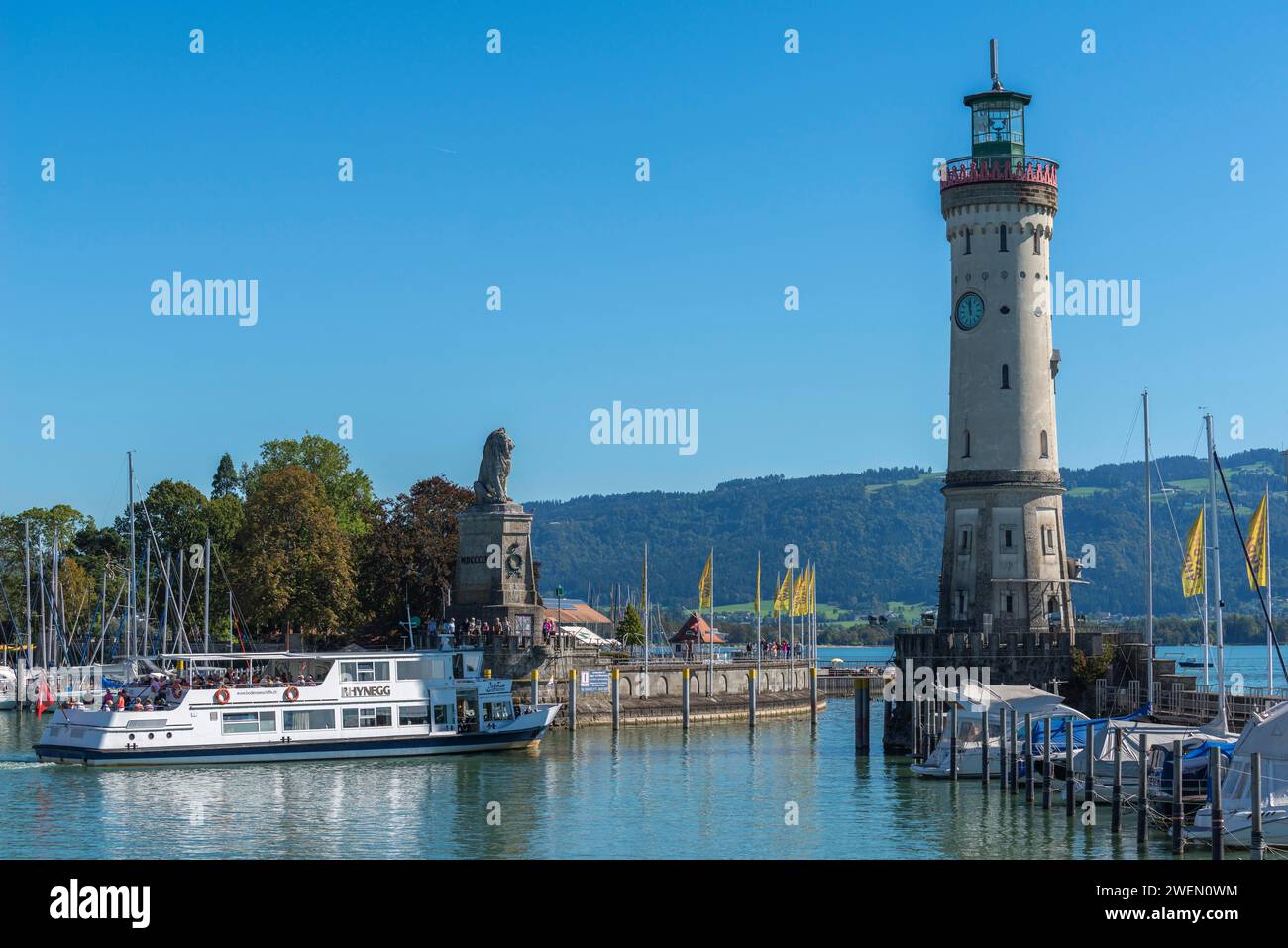 Lindau at Lake Constance, entrance to the harbour, new lighthouse ...