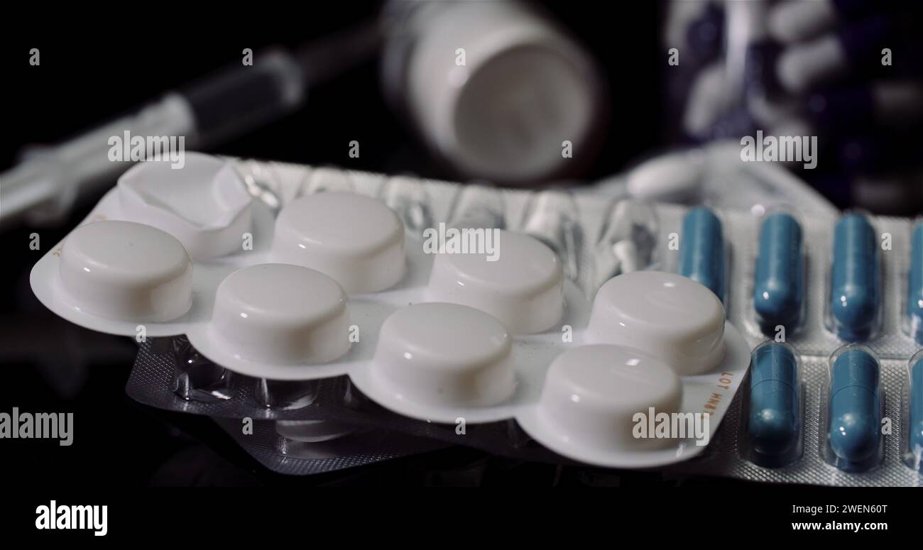 Medical tablets and pills, pharmaceutical industry Healthcare ...