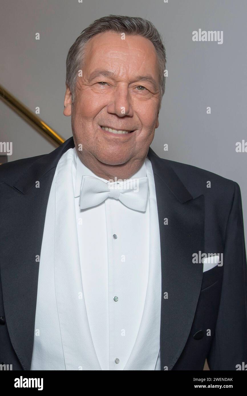 Sänger Roland Kaiser kommt mit Frau Silvia zum VIP Empfang des 13 ...