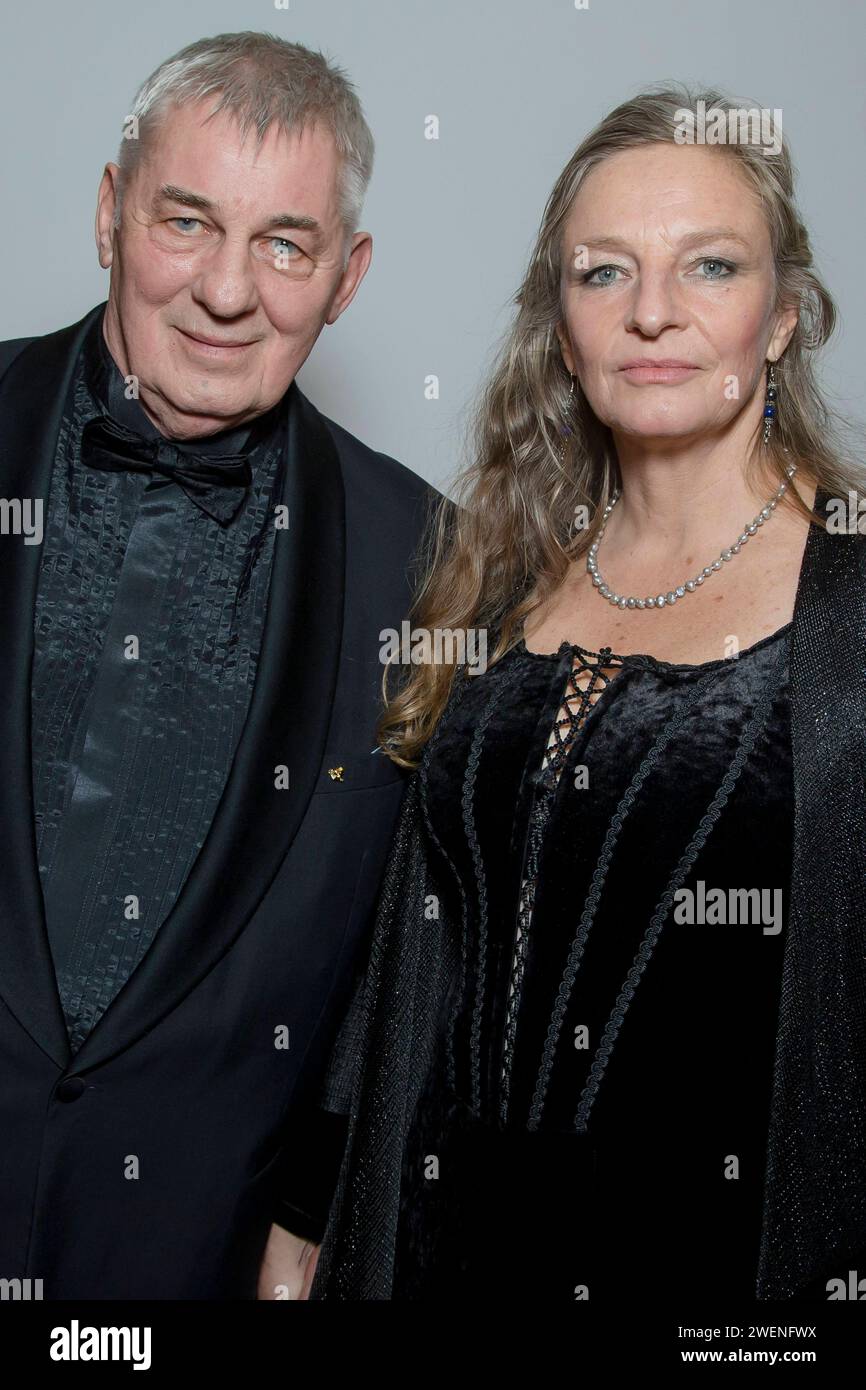 Schauspieler Heinz Hönig und Gabriele Lechner kommen zum VIP Empfang ...