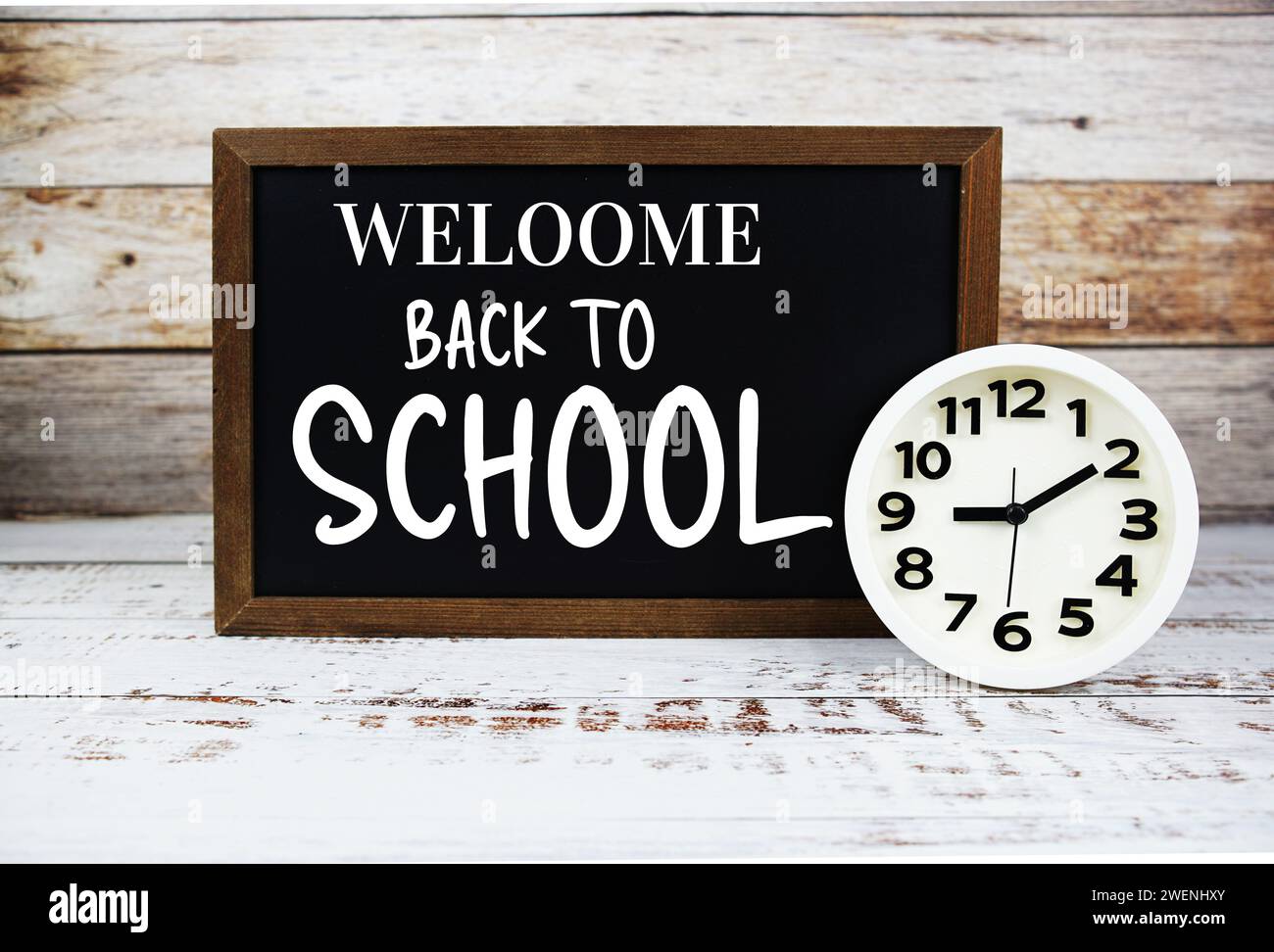 Welcome Back to School text message write on chalkboard with white ...