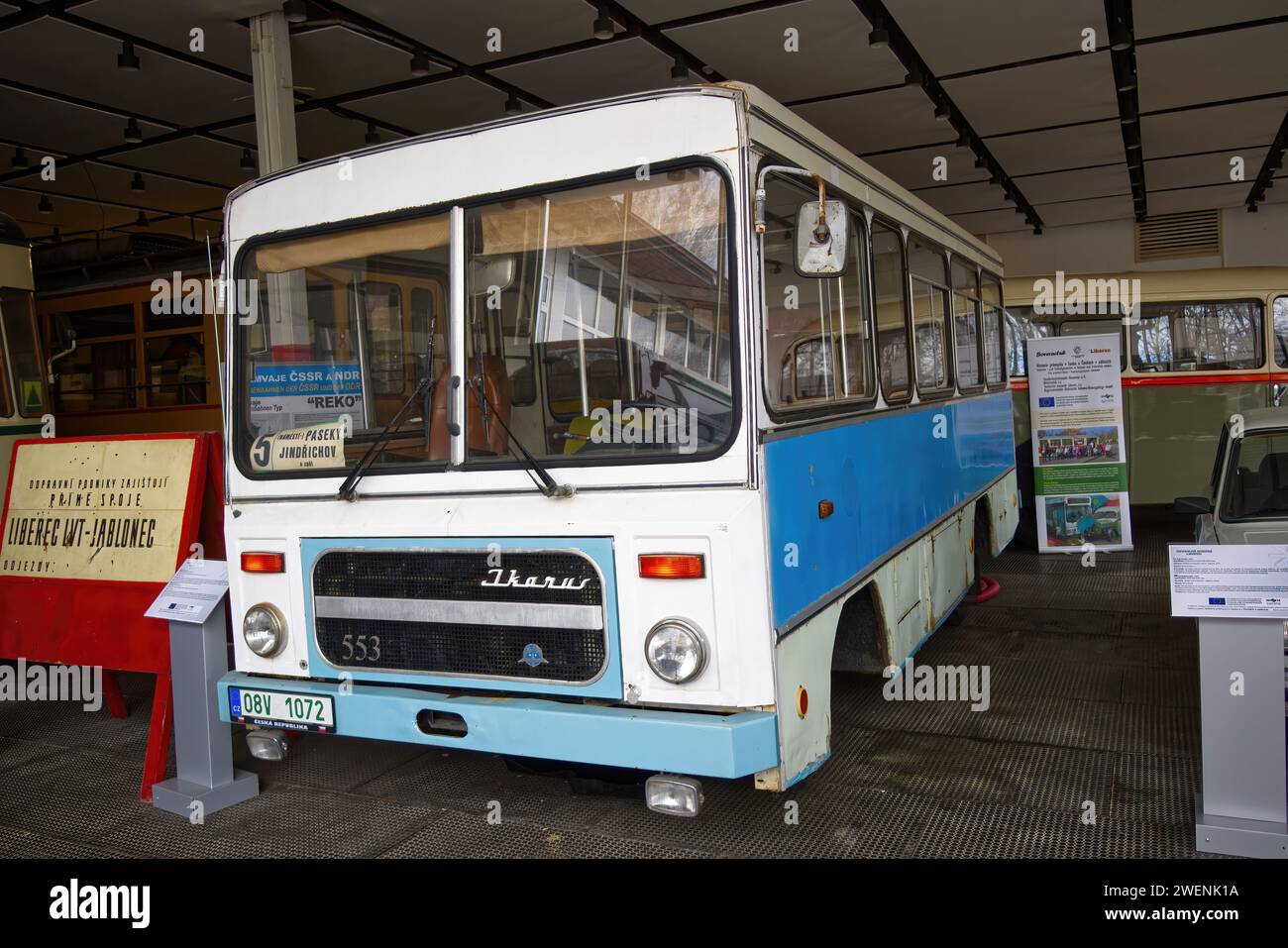 Autobus ikarus hi-res stock photography and images - Alamy