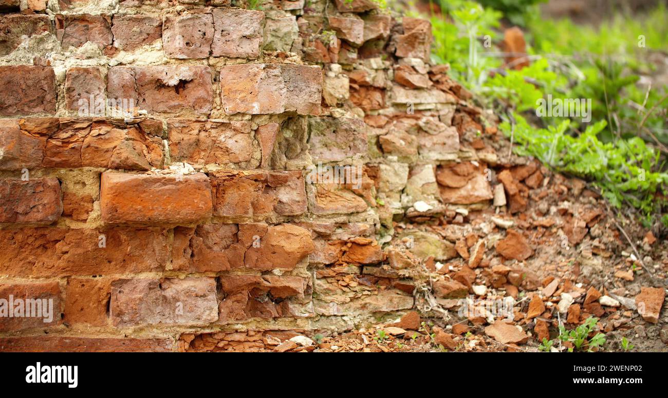 close up of ruined brick wall ruins Stock Photo - Alamy