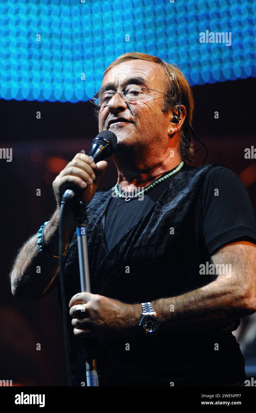 Lucio dalla the photographs hi-res stock photography and images - Alamy