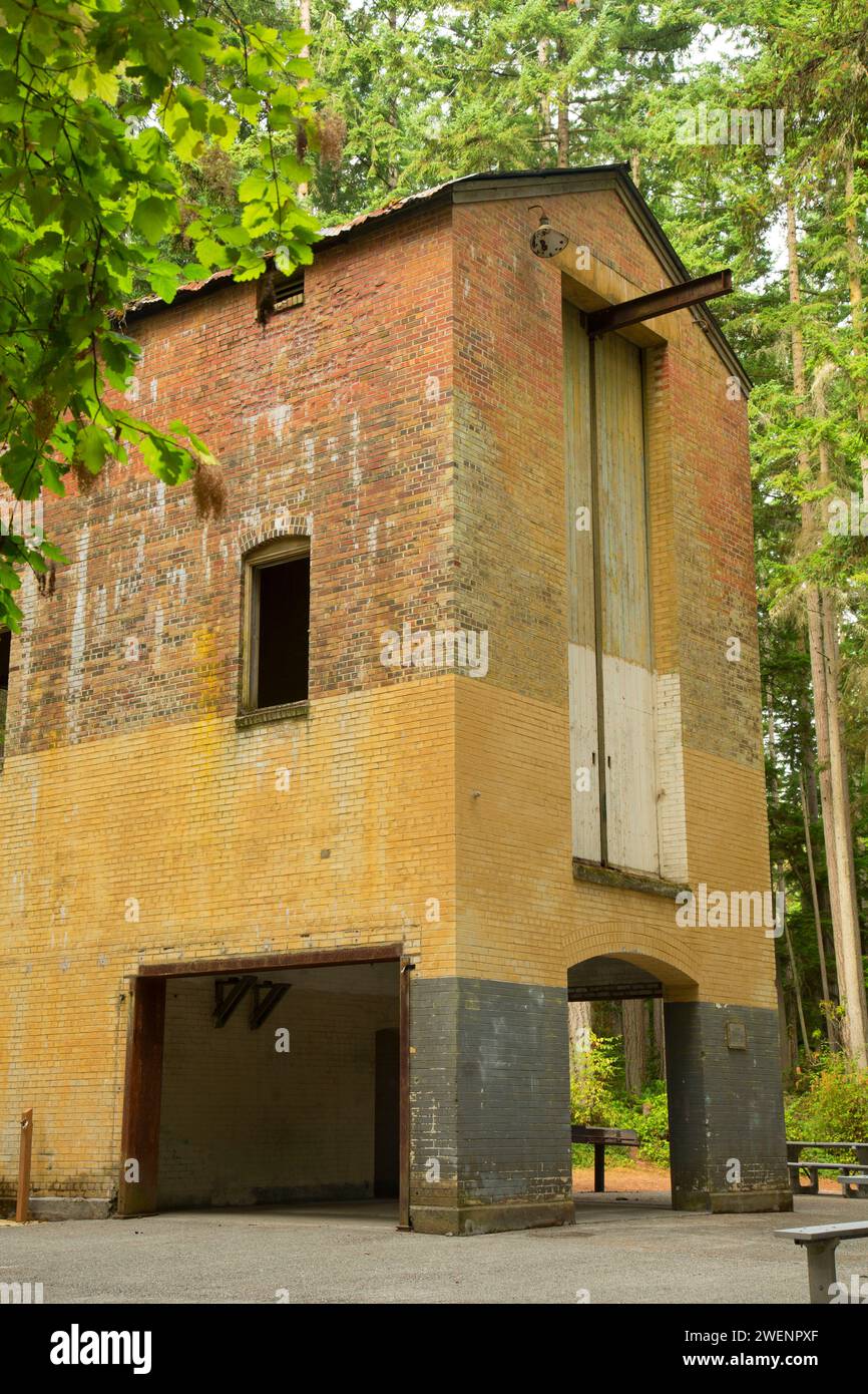 Torpedo Tower, Fort Townsend Historical State Park , Washington Stock ...