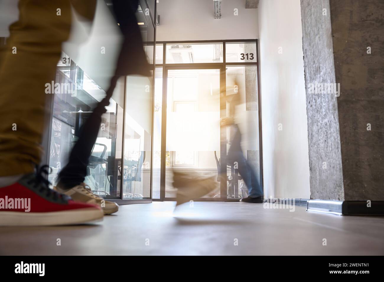 Time lapse office room people hi-res stock photography and images - Alamy