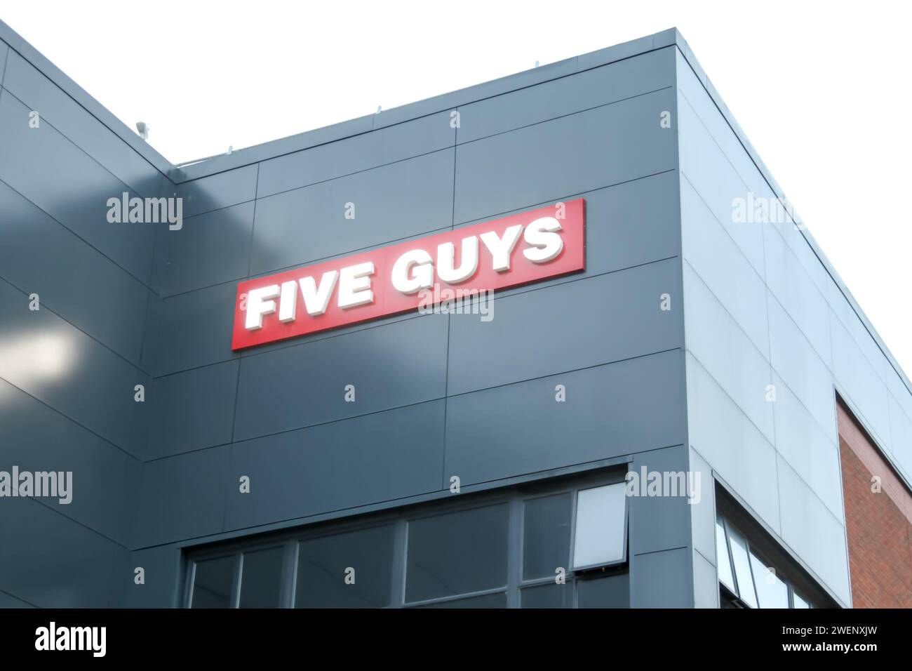 Five guys signage hi-res stock photography and images - Alamy