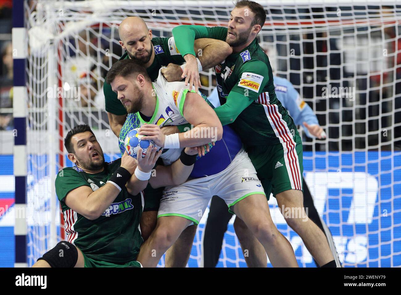 26.01.2024, Lanxess Arena, Koeln, GER, EHF Euro 2024, Men, Spiel um 5. Platz, Cologne, Ungarn ...