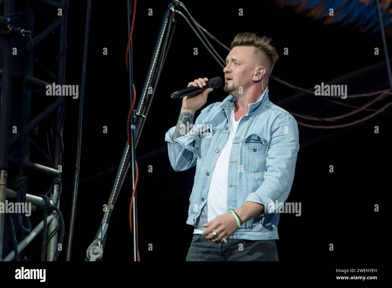 Ben zucker singer hi-res stock photography and images - Alamy