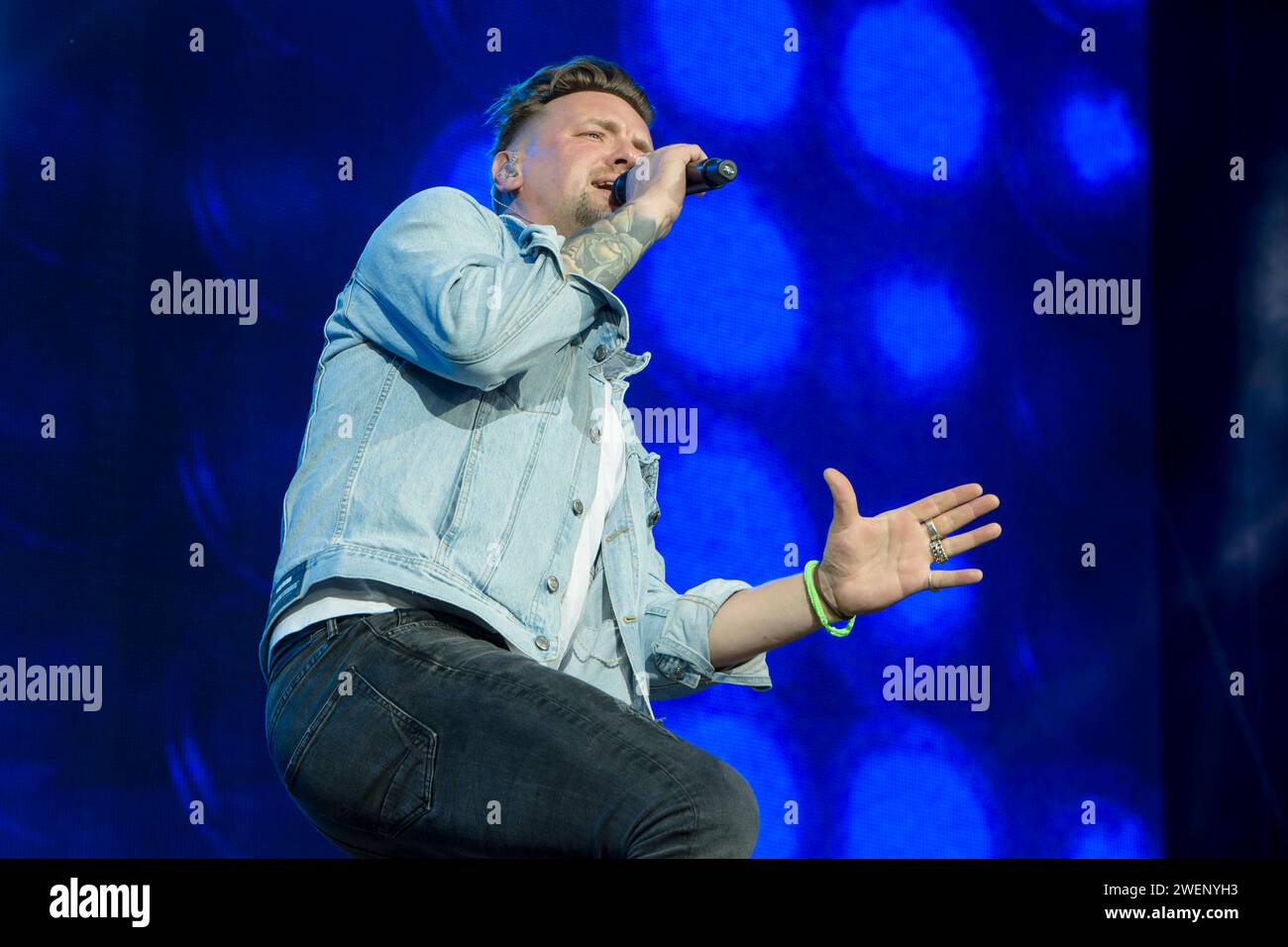 Sänger Ben Zucker während seines Auftrittes in der Schlagernacht des ...