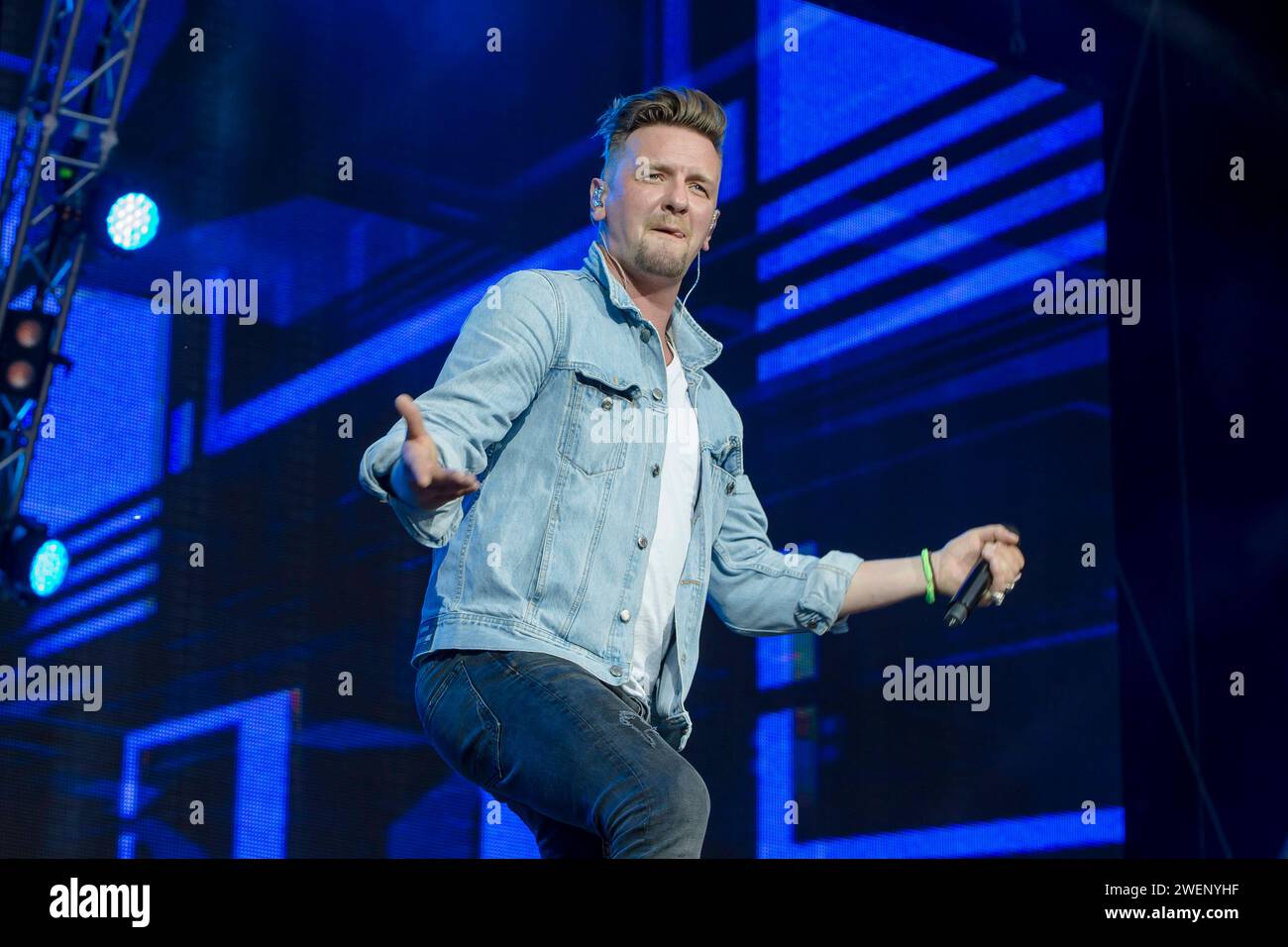 Sänger Ben Zucker während seines Auftrittes in der Schlagernacht des ...