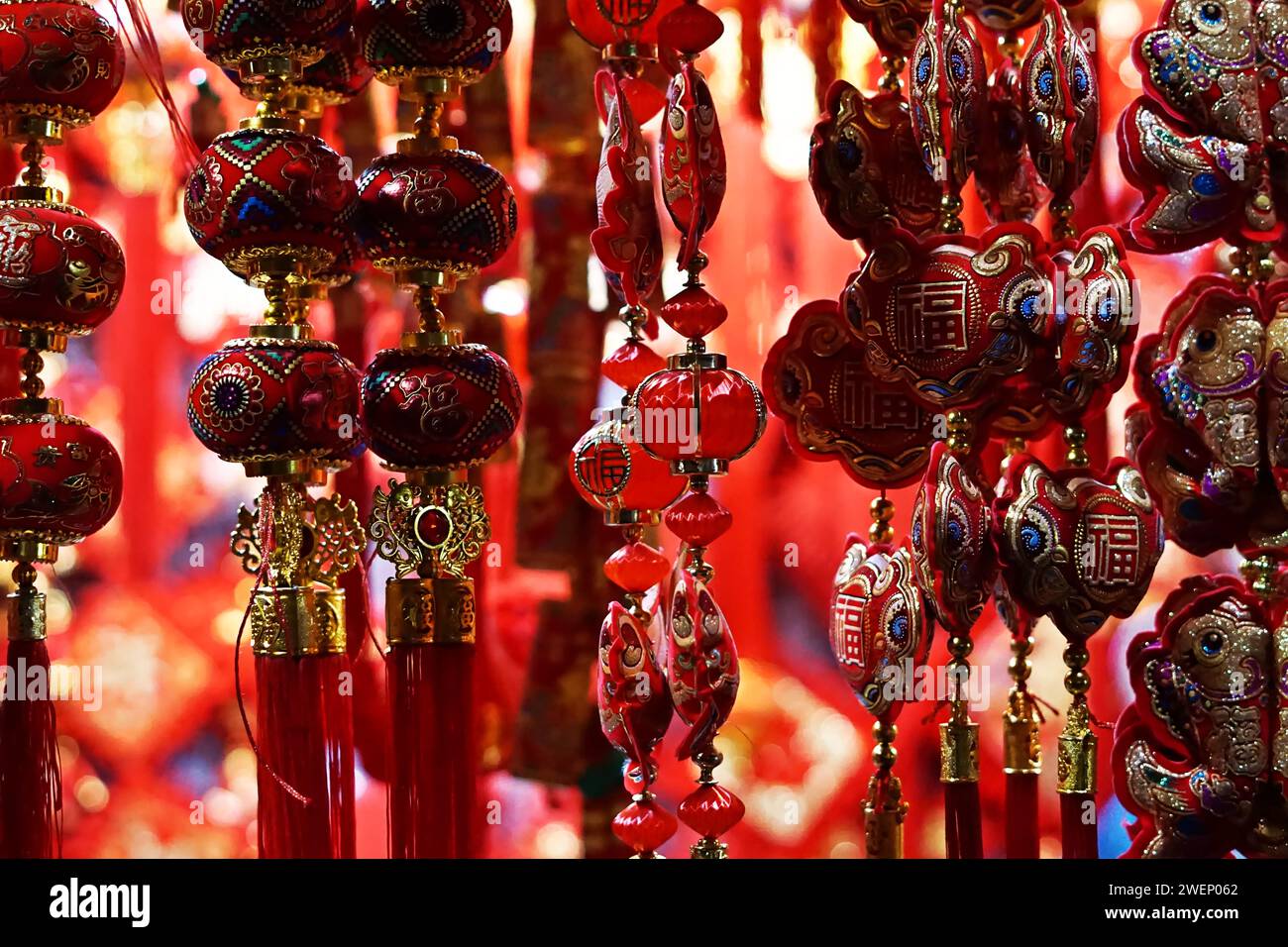 Chinese jewellery hi-res stock photography and images - Alamy