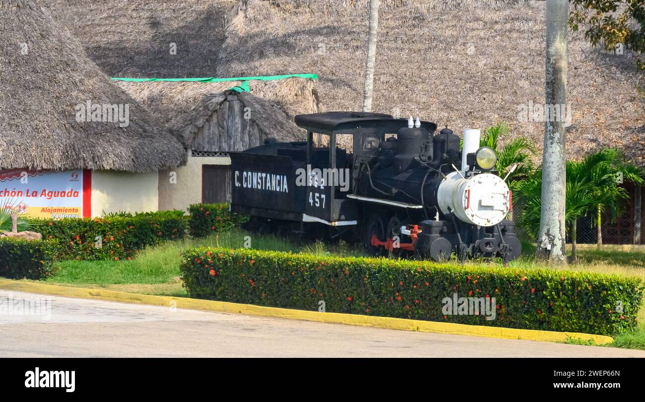ancient steam locomotive train by the national highway, cuba Stock ...