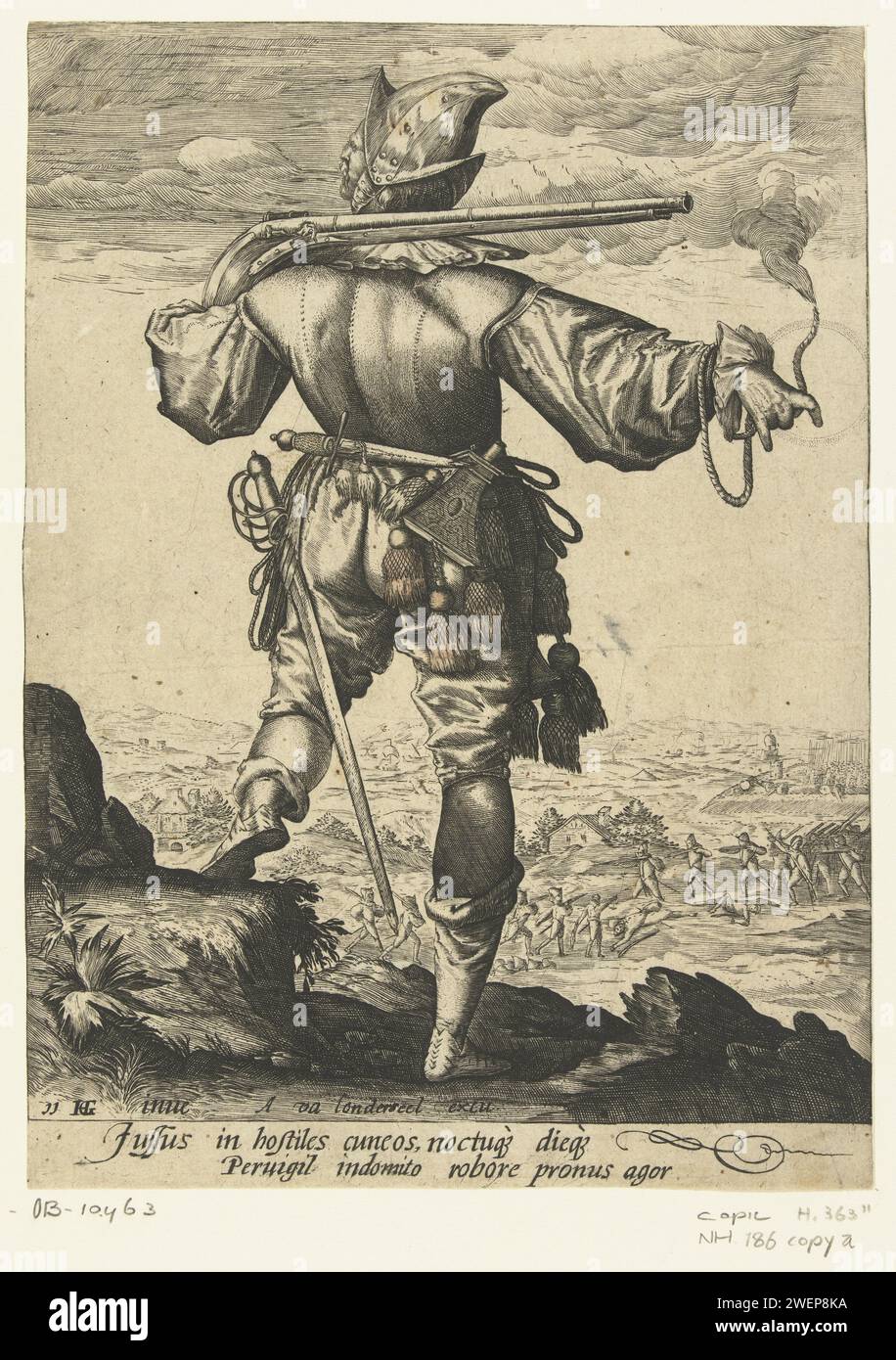 Soldiers fighting over the shoulder hi-res stock photography and images ...