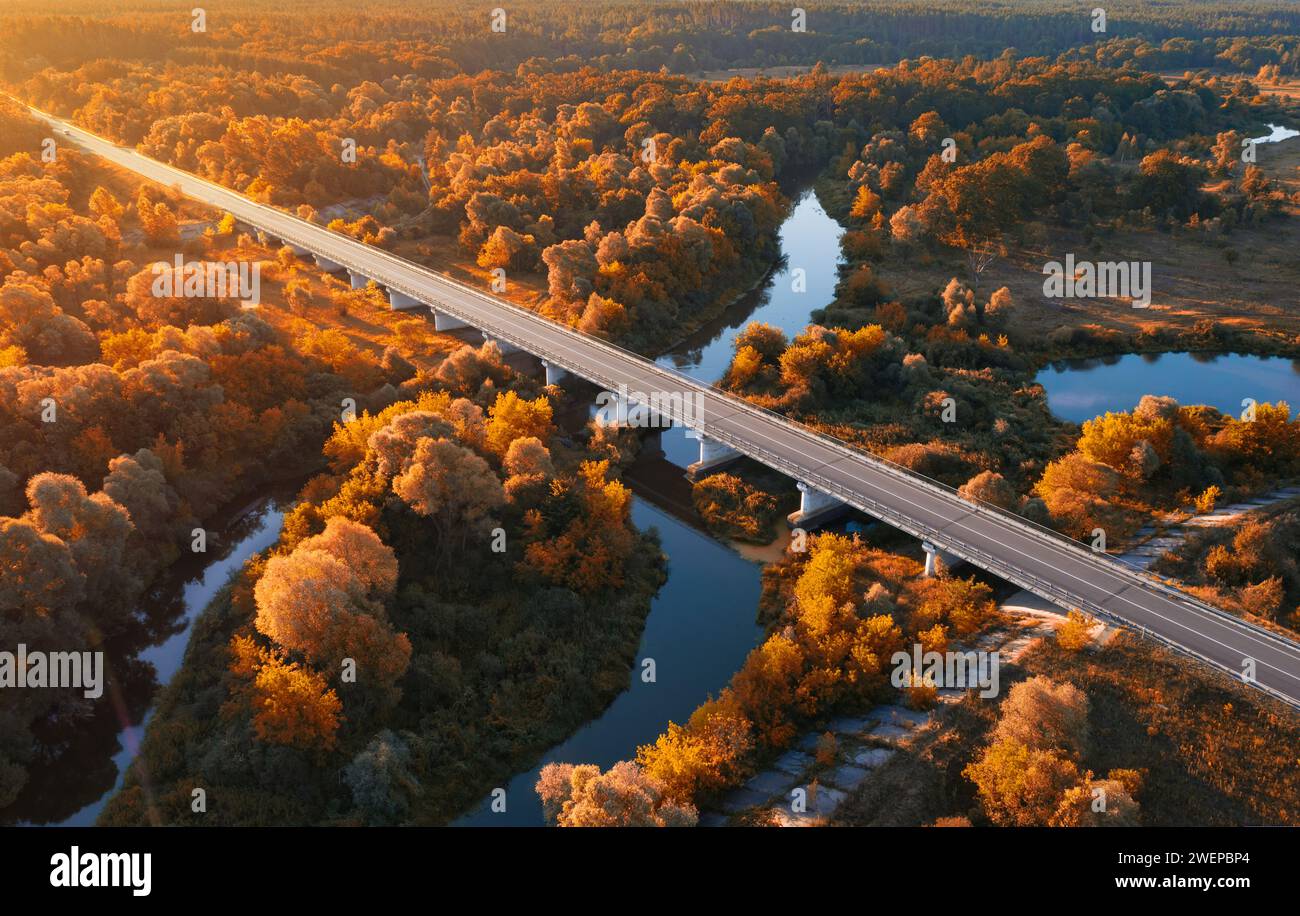 Rural highway bridge over river hi-res stock photography and images - Alamy