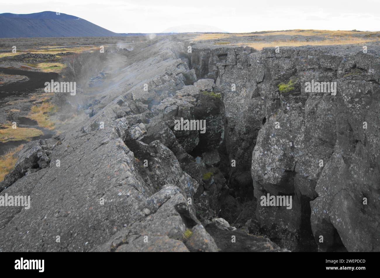 Icelandic fault line hi-res stock photography and images - Alamy