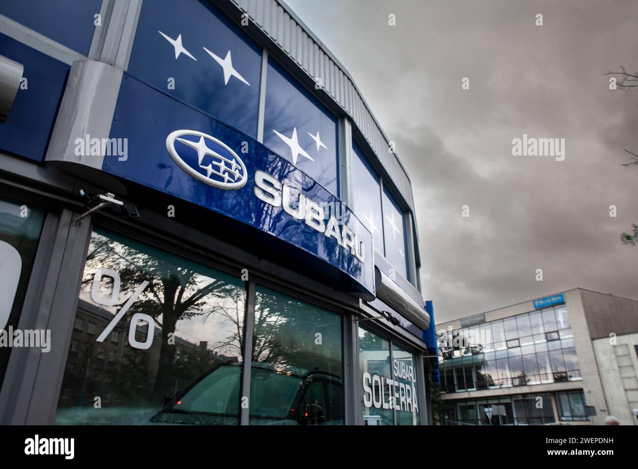 Subaru emblem hi-res stock photography and images - Alamy