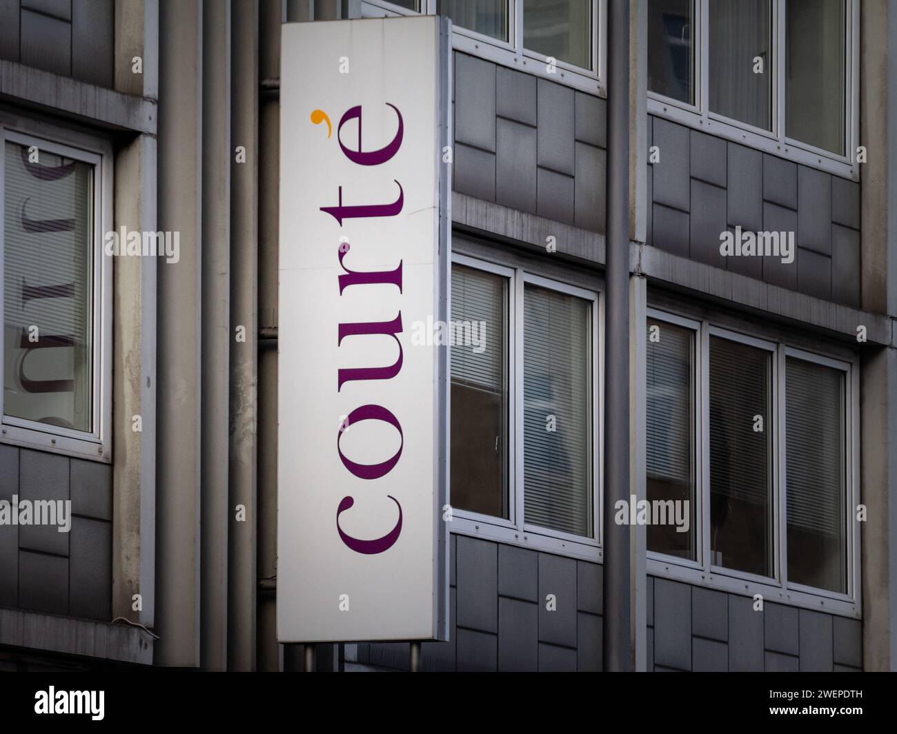 Courte logo hi-res stock photography and images - Alamy