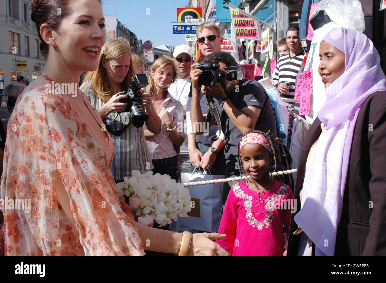 HRH Crown princess Mary visits Danish Refugee Voluntarily work enter ...