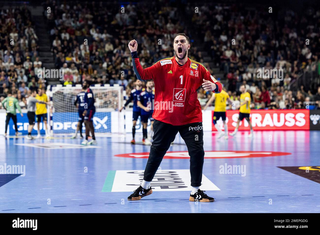 Samir Bellahcene (Frankreich, #1) jubelt MEN?S EHF EURO 2024 ...