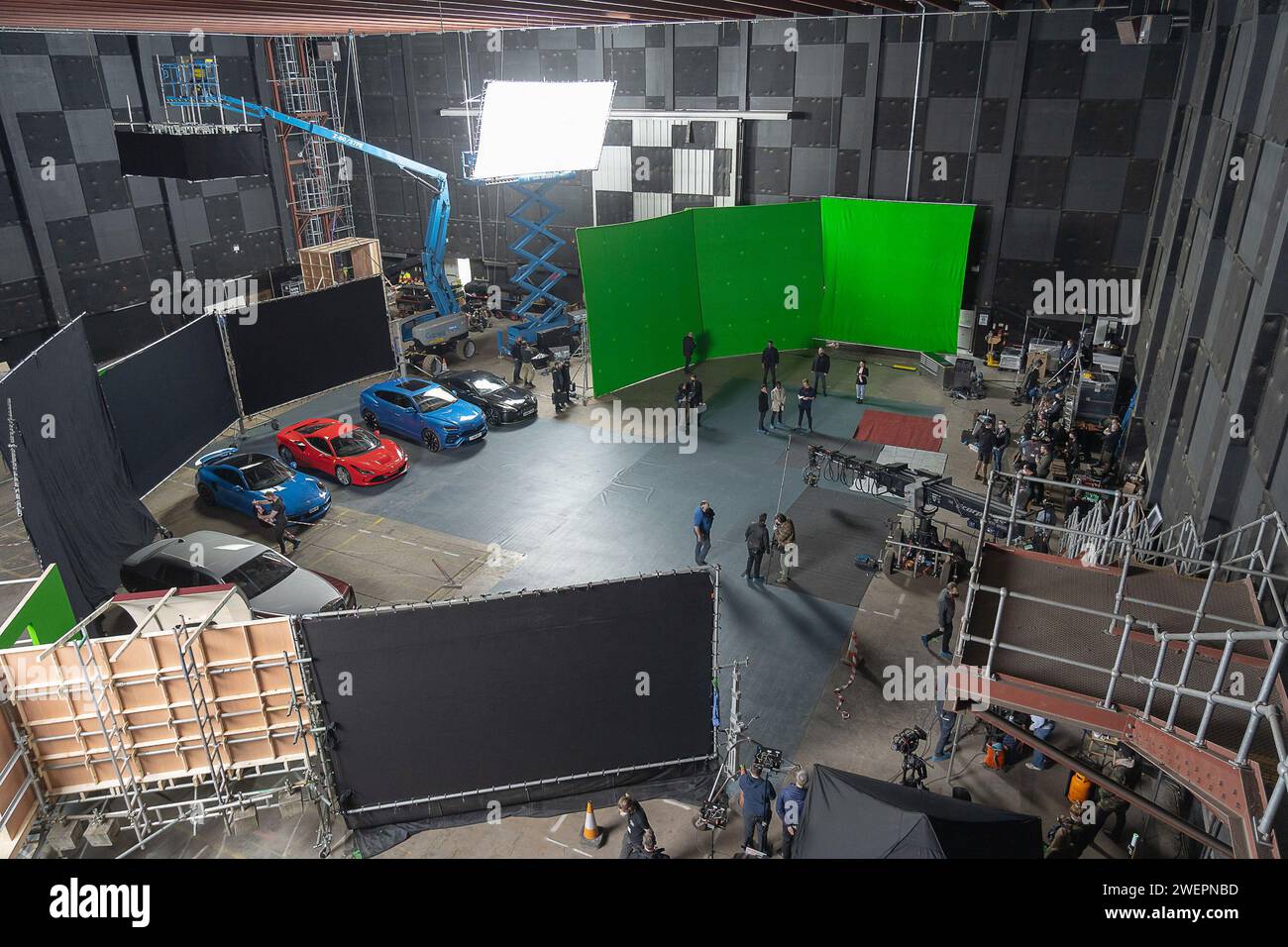 LIFT, on set, 2024. ph: Christopher Barr / © Netflix / Courtesy Everett ...