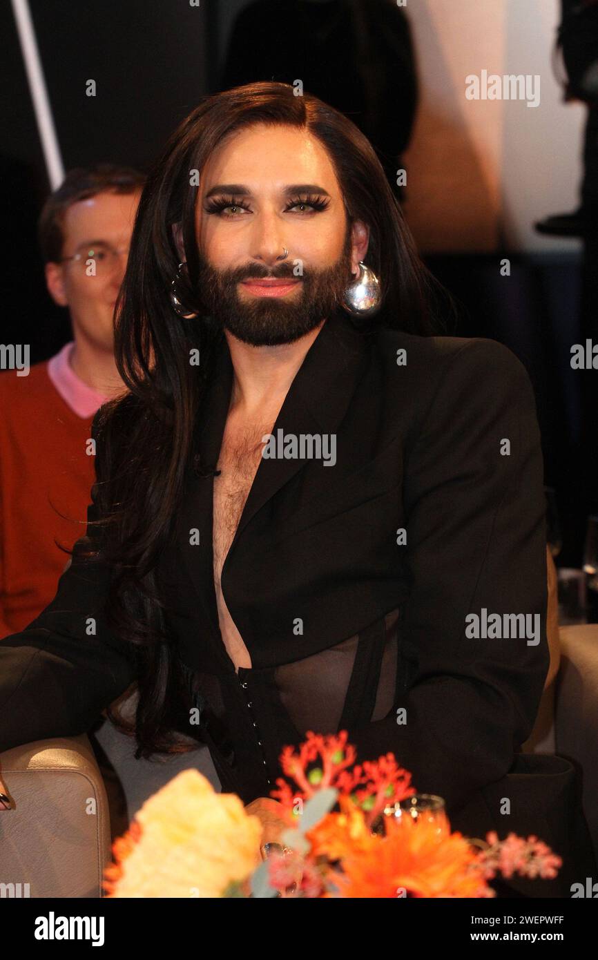 Conchita Wurst, Tom Neuwirth bei der NDR Talk Show am 26.01.2024 in ...