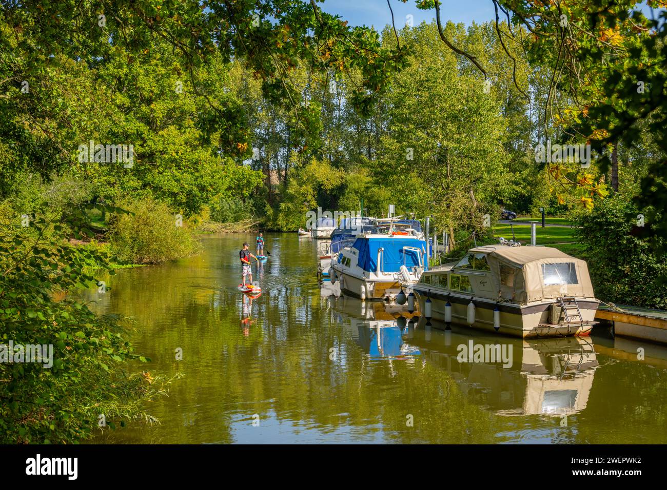 The river Medway at Hampstead Lock near Yalding Kent Stock Photo - Alamy