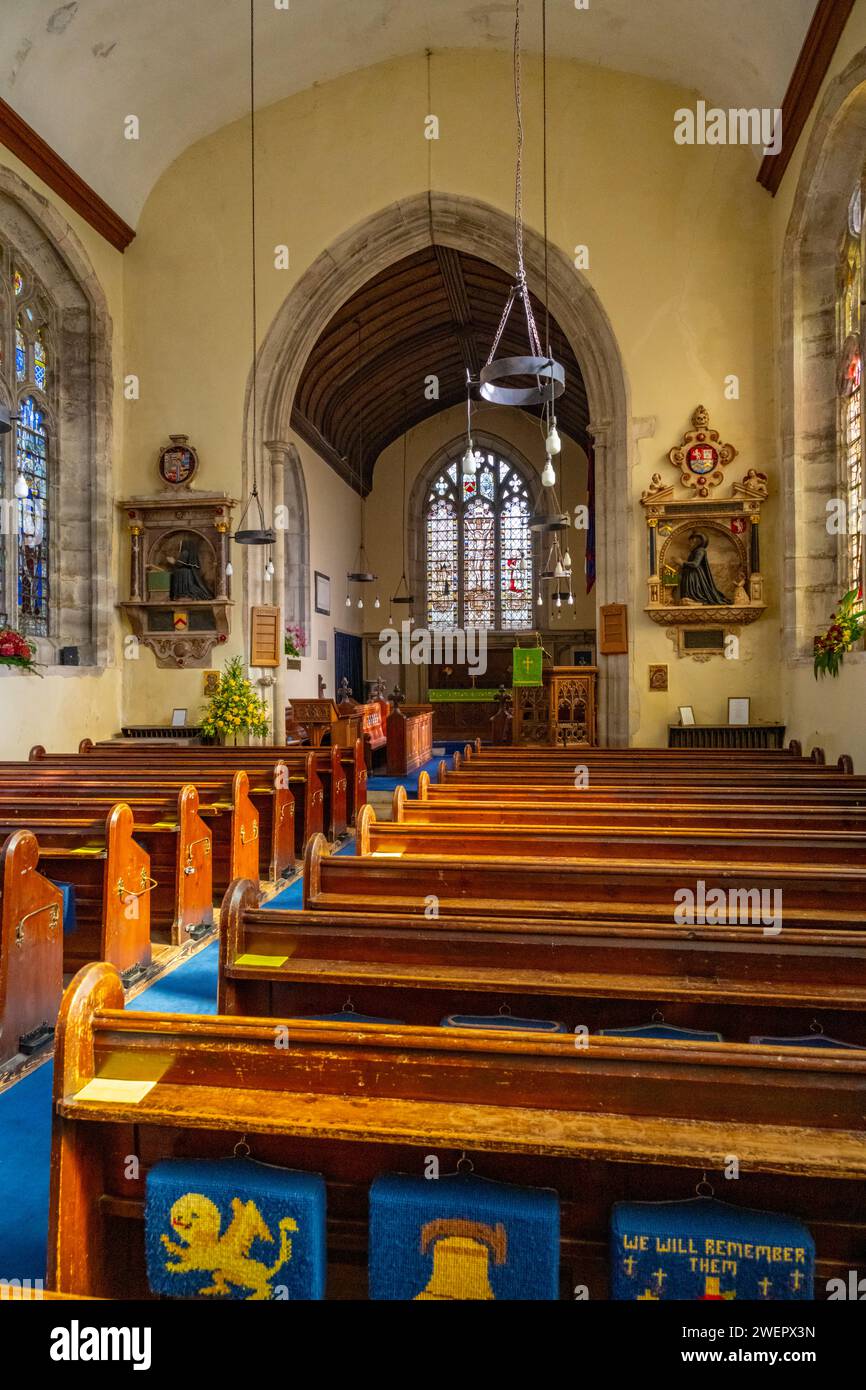 The interior of St Mary's Church, Nettlestead near Yalding Kent Stock ...