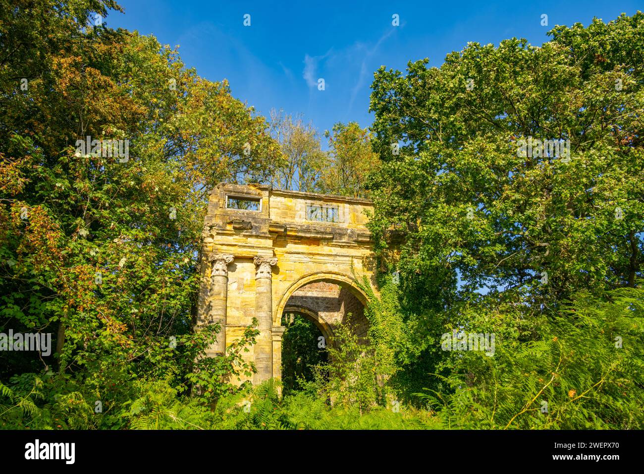 Mereworth Castle Old Gatehouse Kent Stock Photo - Alamy