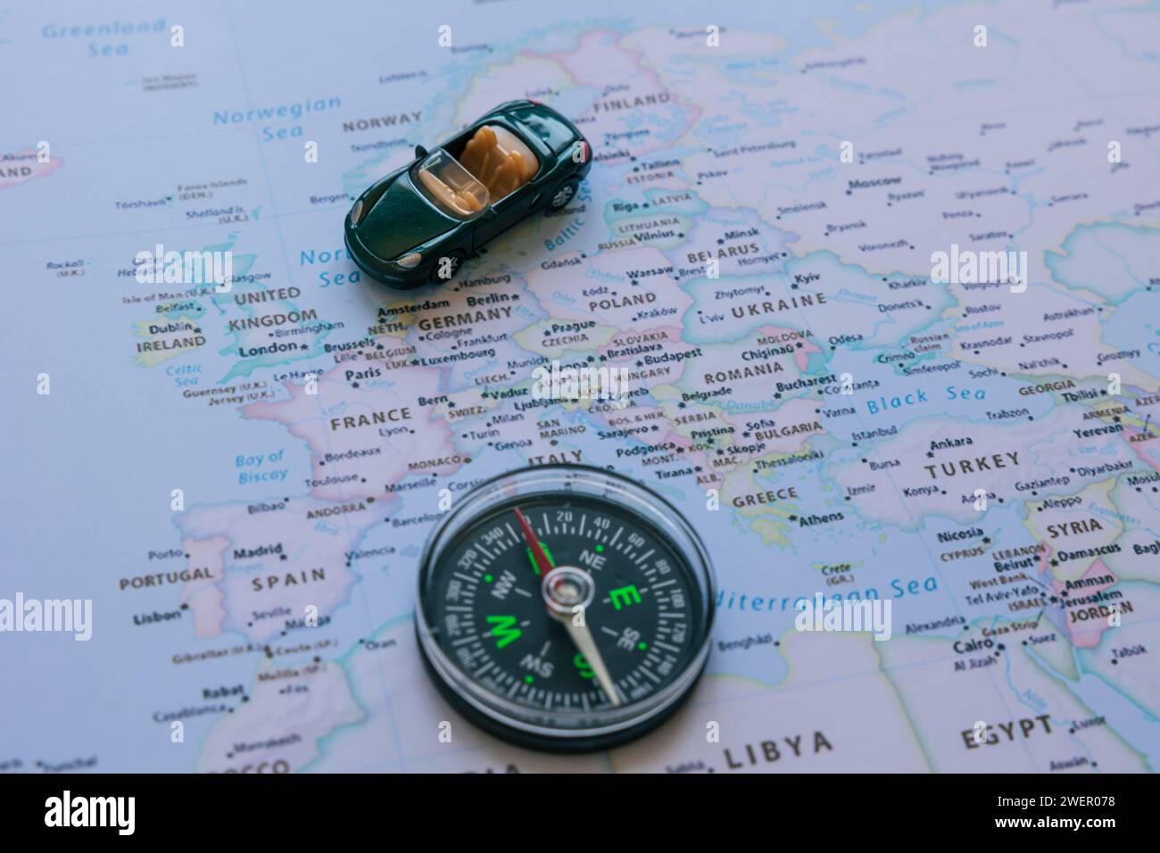 European map and compass hi-res stock photography and images - Alamy