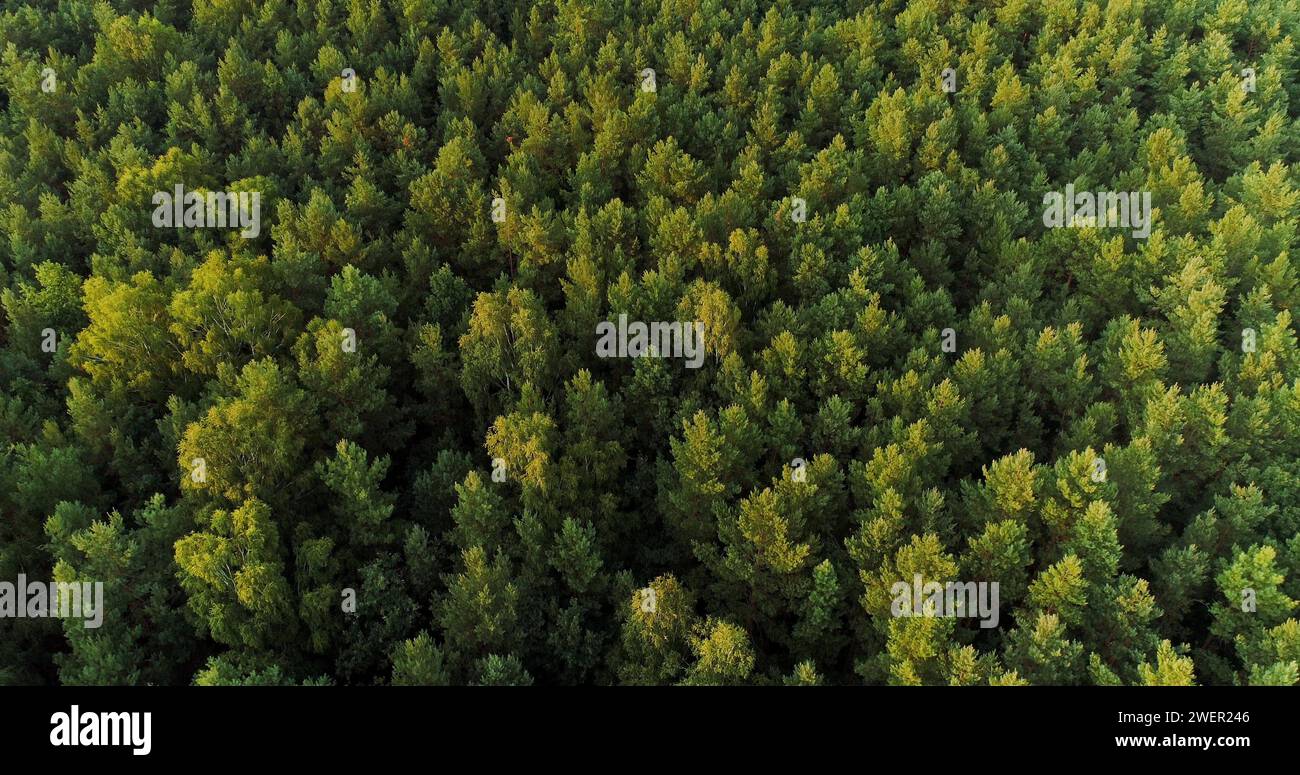 Aerial scenic shot flying helicopter hi-res stock photography and images - Alamy