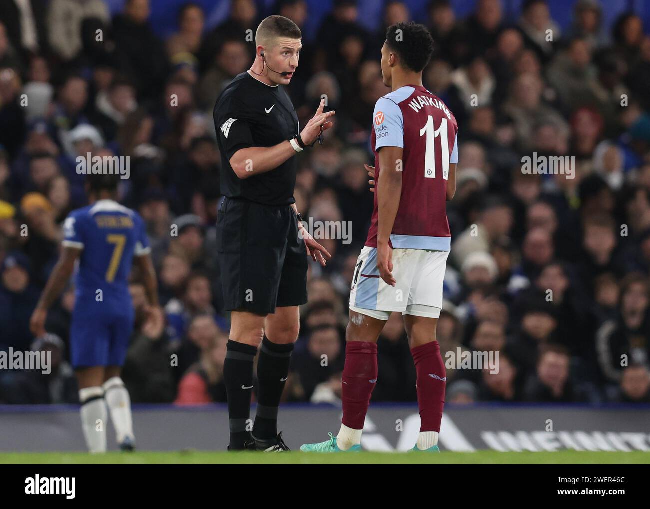 Robert jones referee hi-res stock photography and images - Alamy