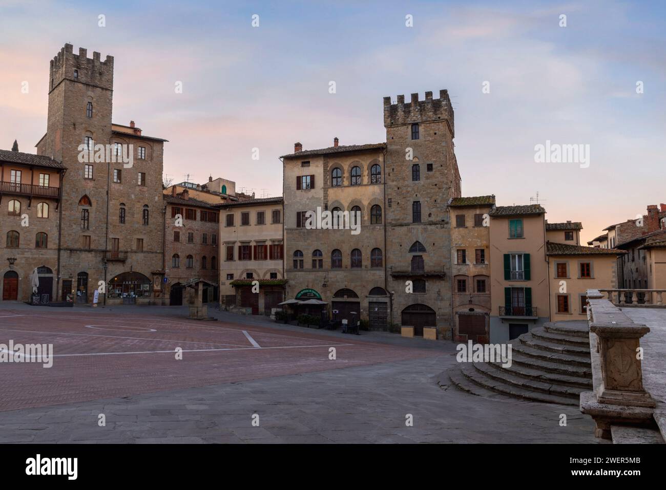 Piazza Grande in Arezzo, Tuscany, Italy Stock Photo - Alamy