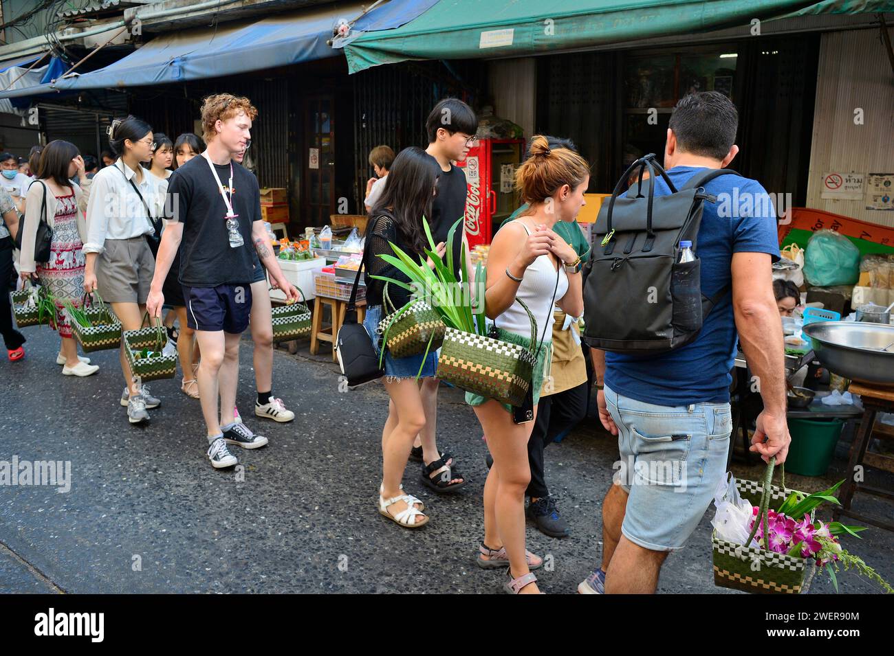 Soi 20 bangkok thailand hi-res stock photography and images - Alamy