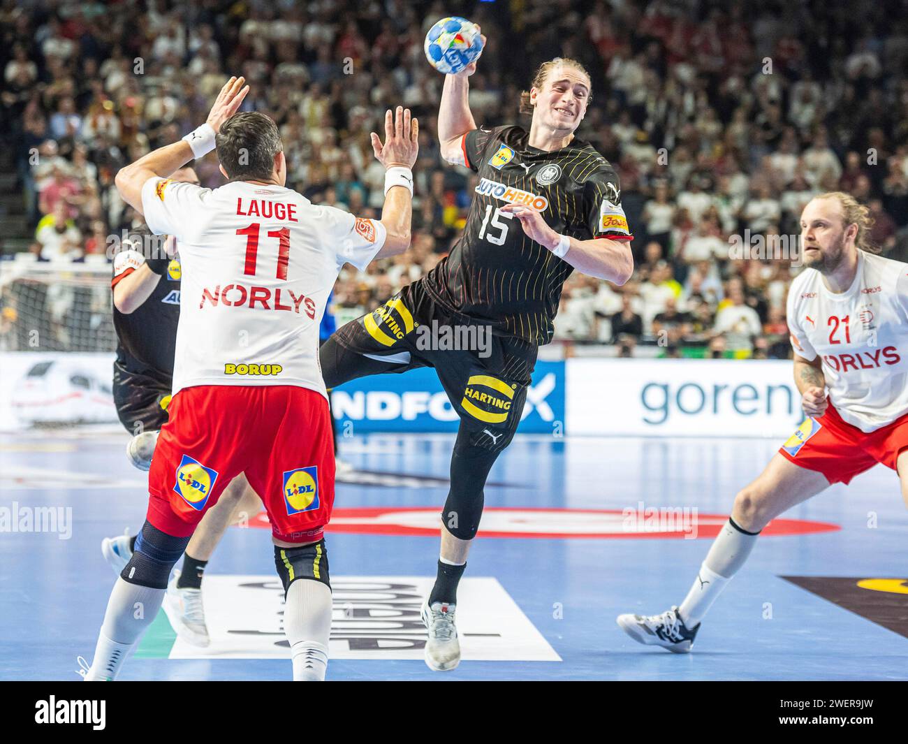 Koeln, Deutschland. 26th Jan, 2024. Juri Knorr (Deutschland, #15) wirft ...