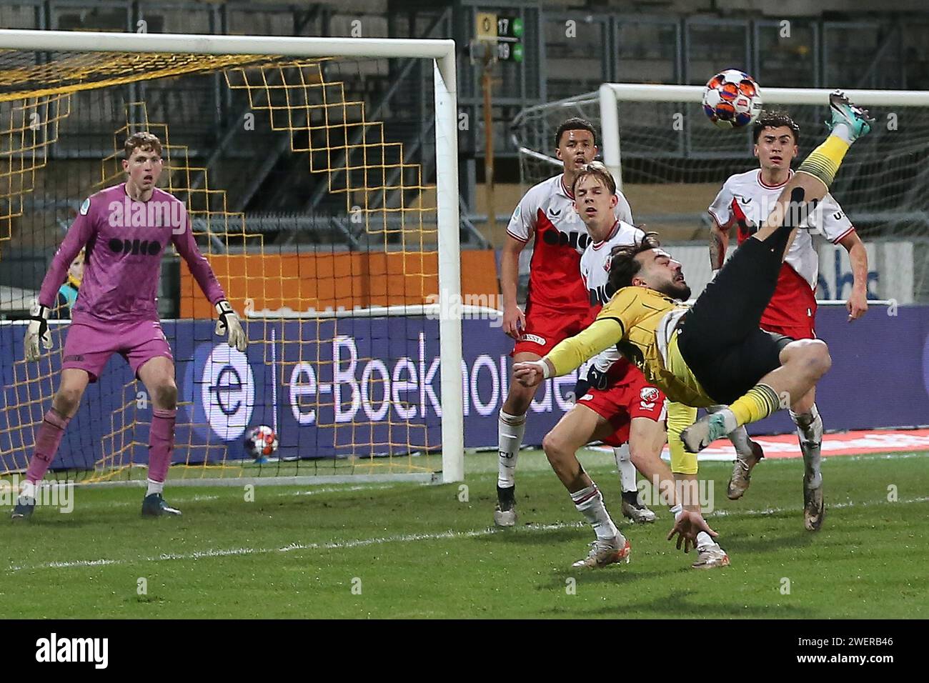 KERKRADE, Netherlands. 26th Jan, 2024. football, Dutch Keuken Kampioen Divisie, Roda JC - Jong ...