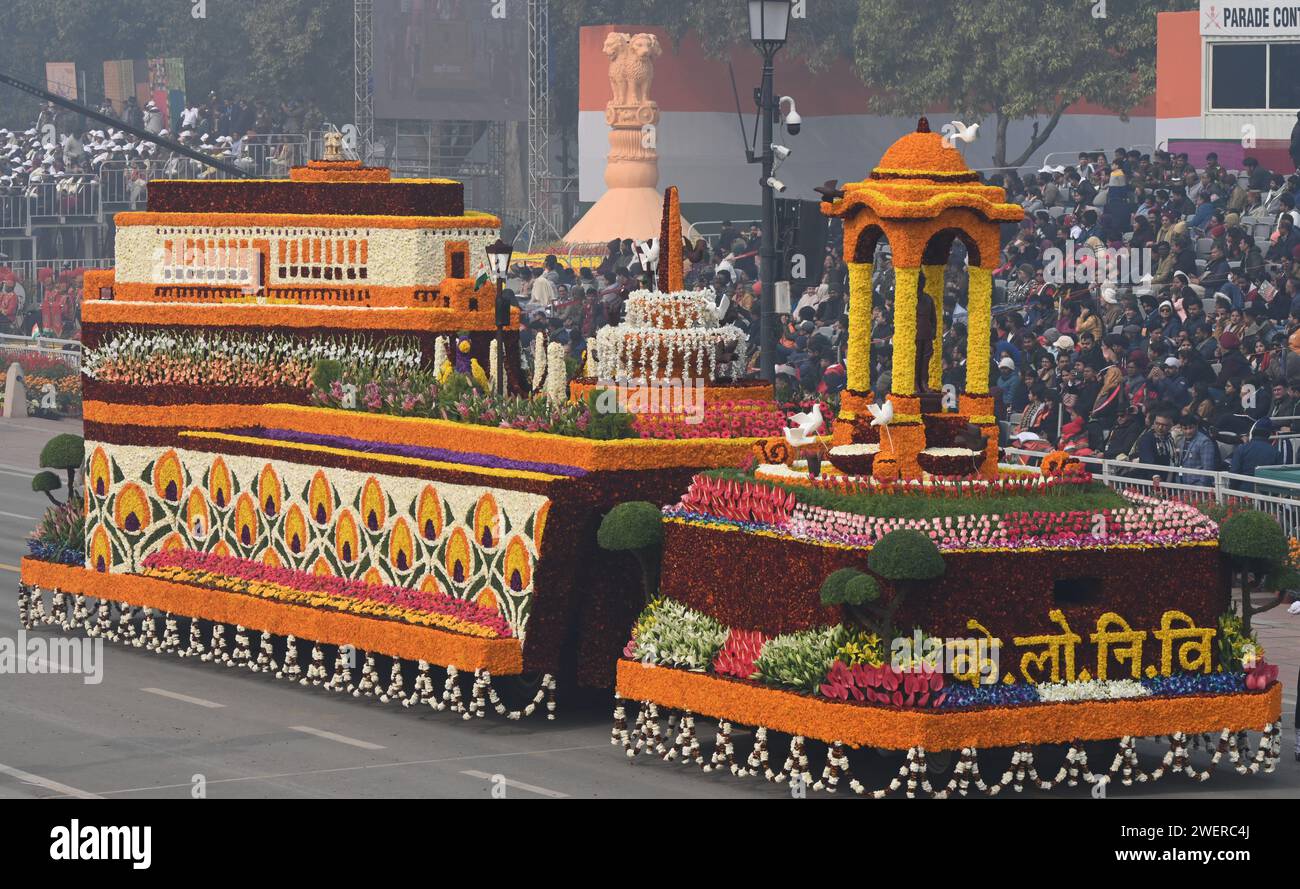 NEW DELHI, INDIA - JANUARY 26: CPWD Flower Decorated Tableau display ...