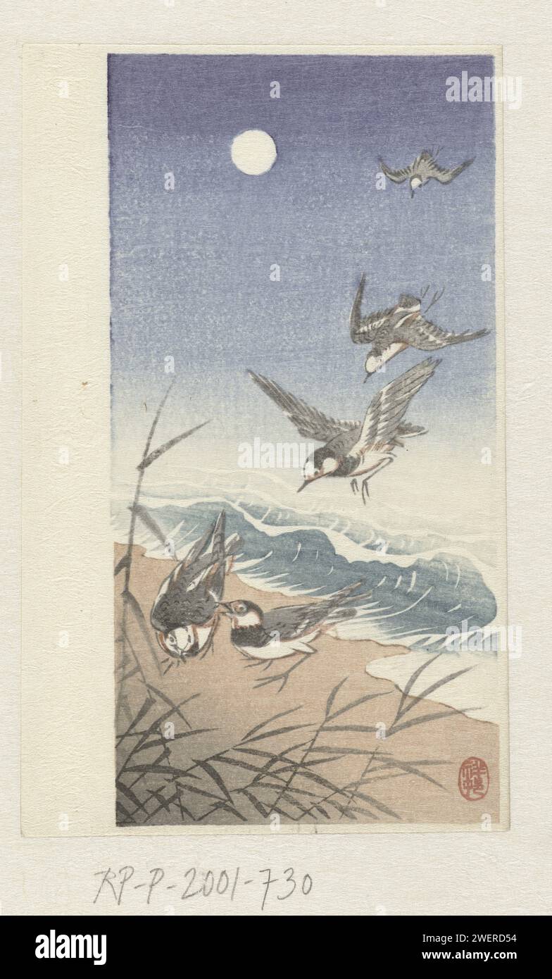Birds at Full Moon, 1900 - 1936 print Two birds on the beach at Riet ...