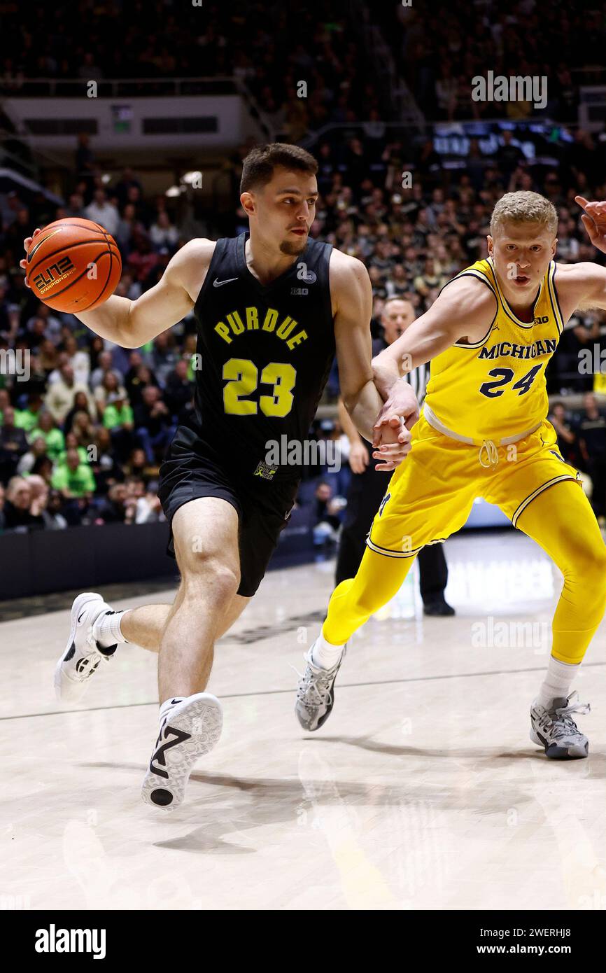 WEST LAFAYETTE, IN - JANUARY 23: Purdue Boilermakers forward Camden ...