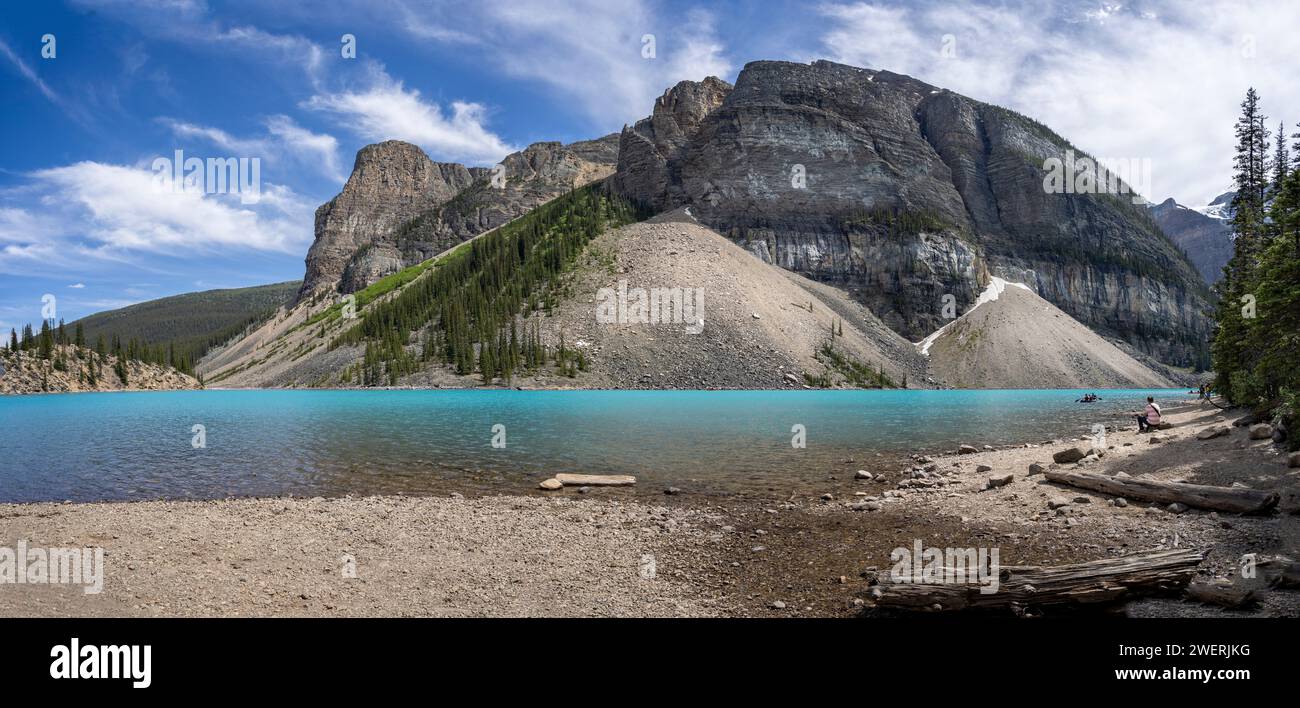Beautiful emerald coloured lake hi-res stock photography and images - Alamy