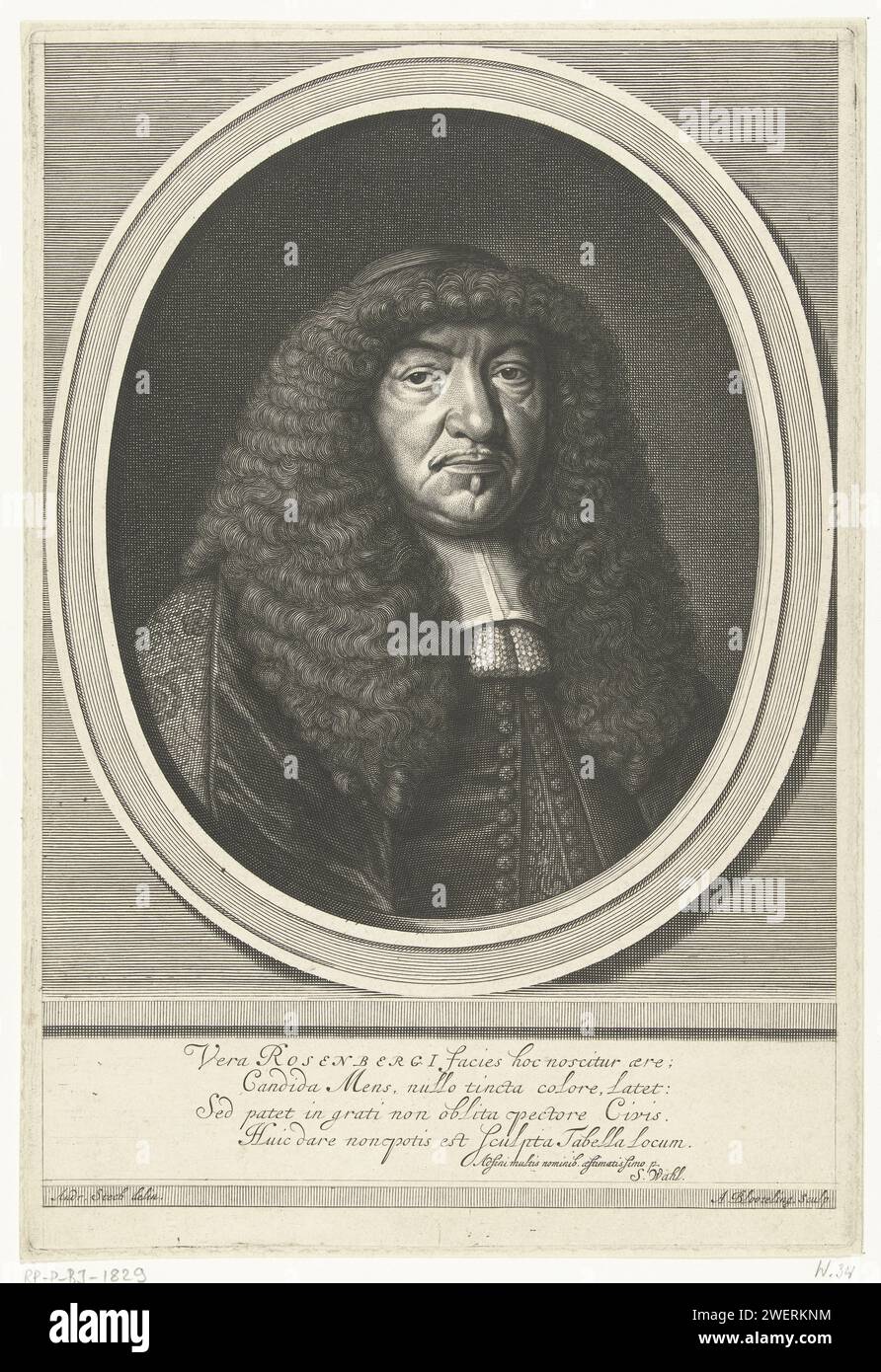 Latin verse under hi-res stock photography and images - Alamy