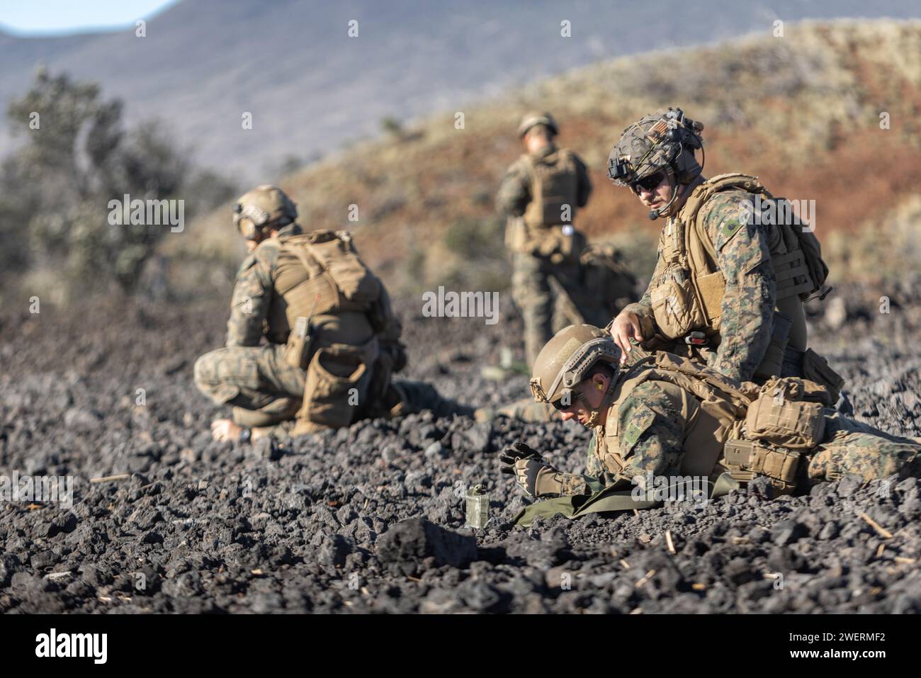 U.S. Marines with 3d Littoral Combat Team, 3d Marine Littoral Regiment ...